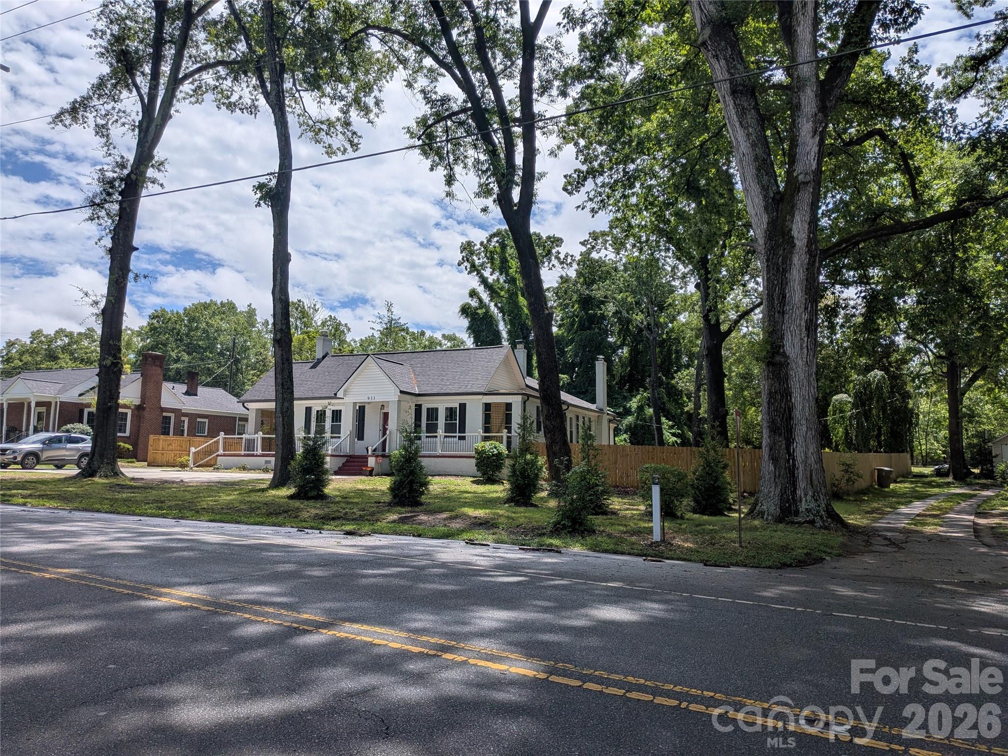 933 W Warren Street, Shelby, NC