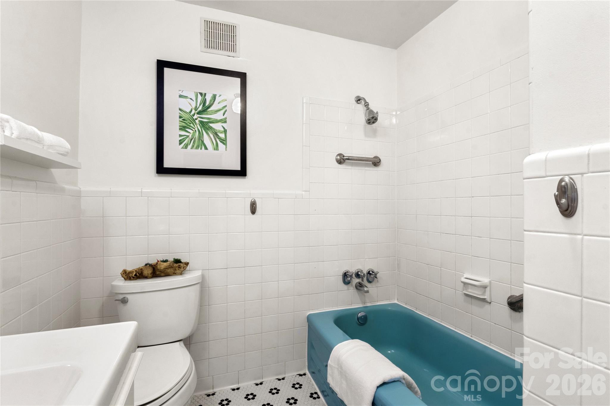 Photo 20 of 1300 Queens Road309, Charlotte, NC