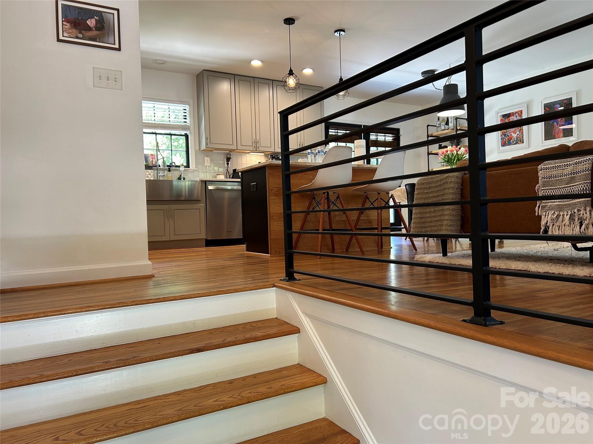 Photo 7 of 1325 Braeburn Road, Charlotte, NC