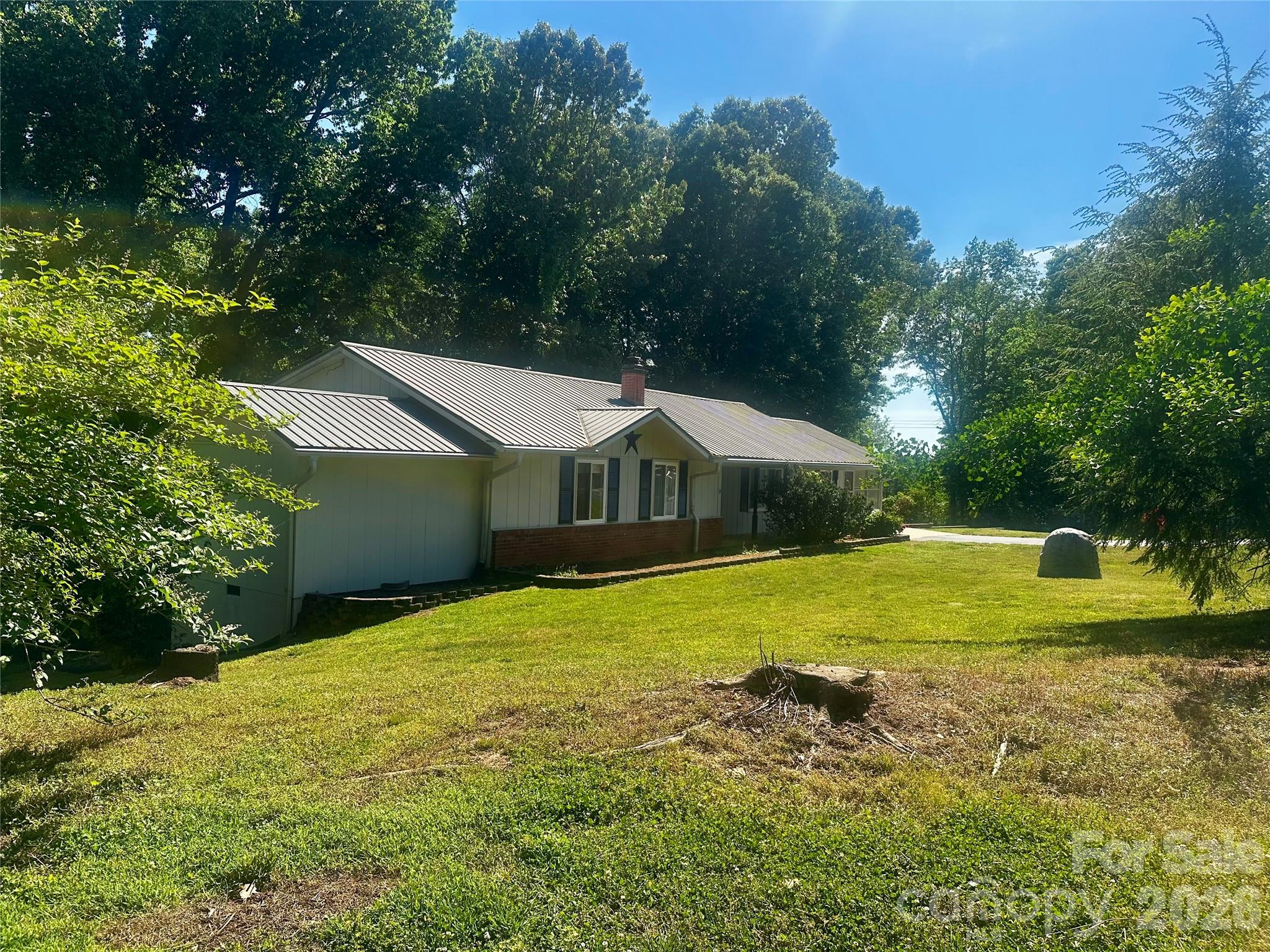 Photo 3 of 263 Spring Shore Road, Statesville, NC