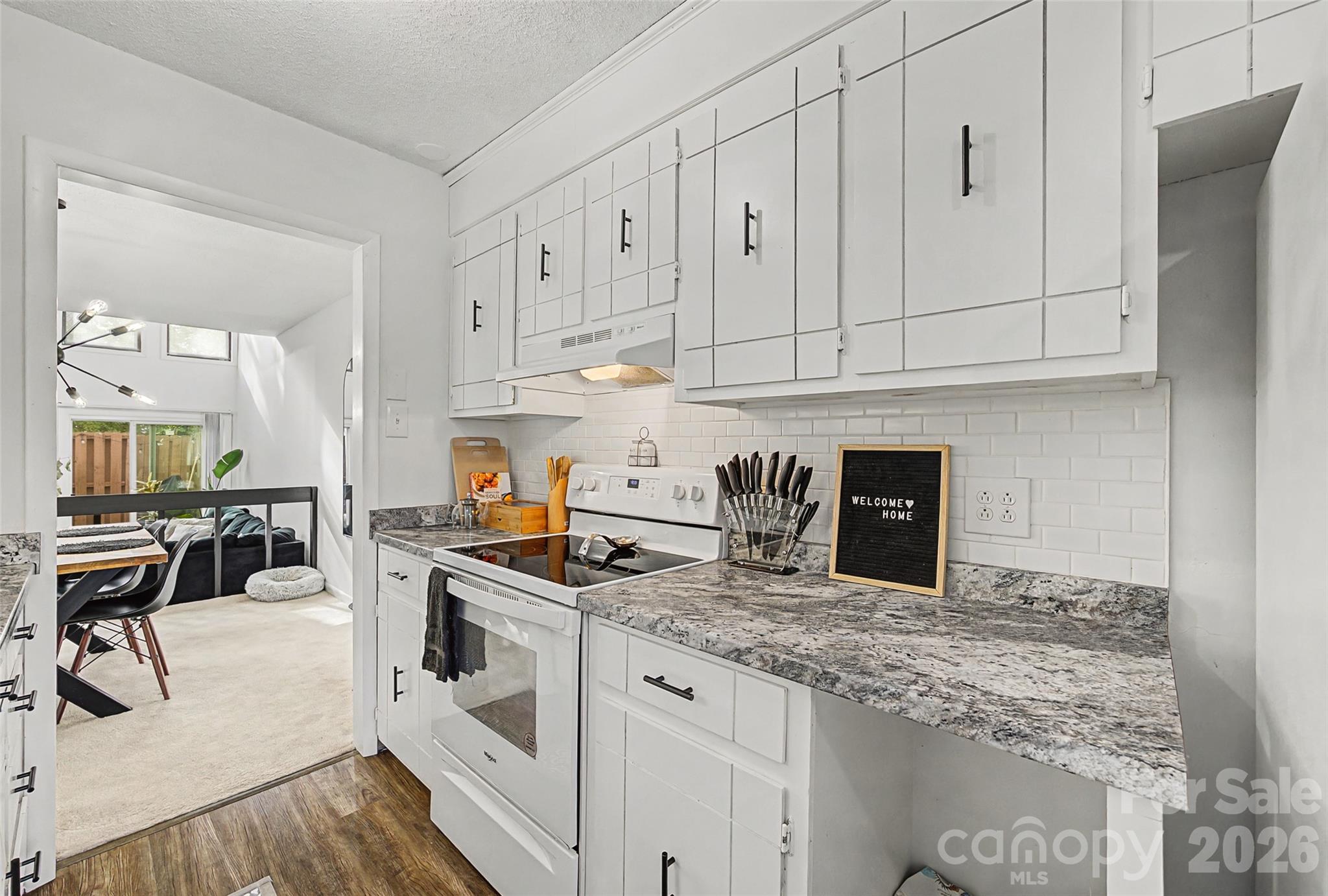 Photo 12 of 7911 Charter Oak Lane, Charlotte, NC