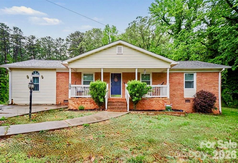 847 E Chestnut Street, Stanley, NC