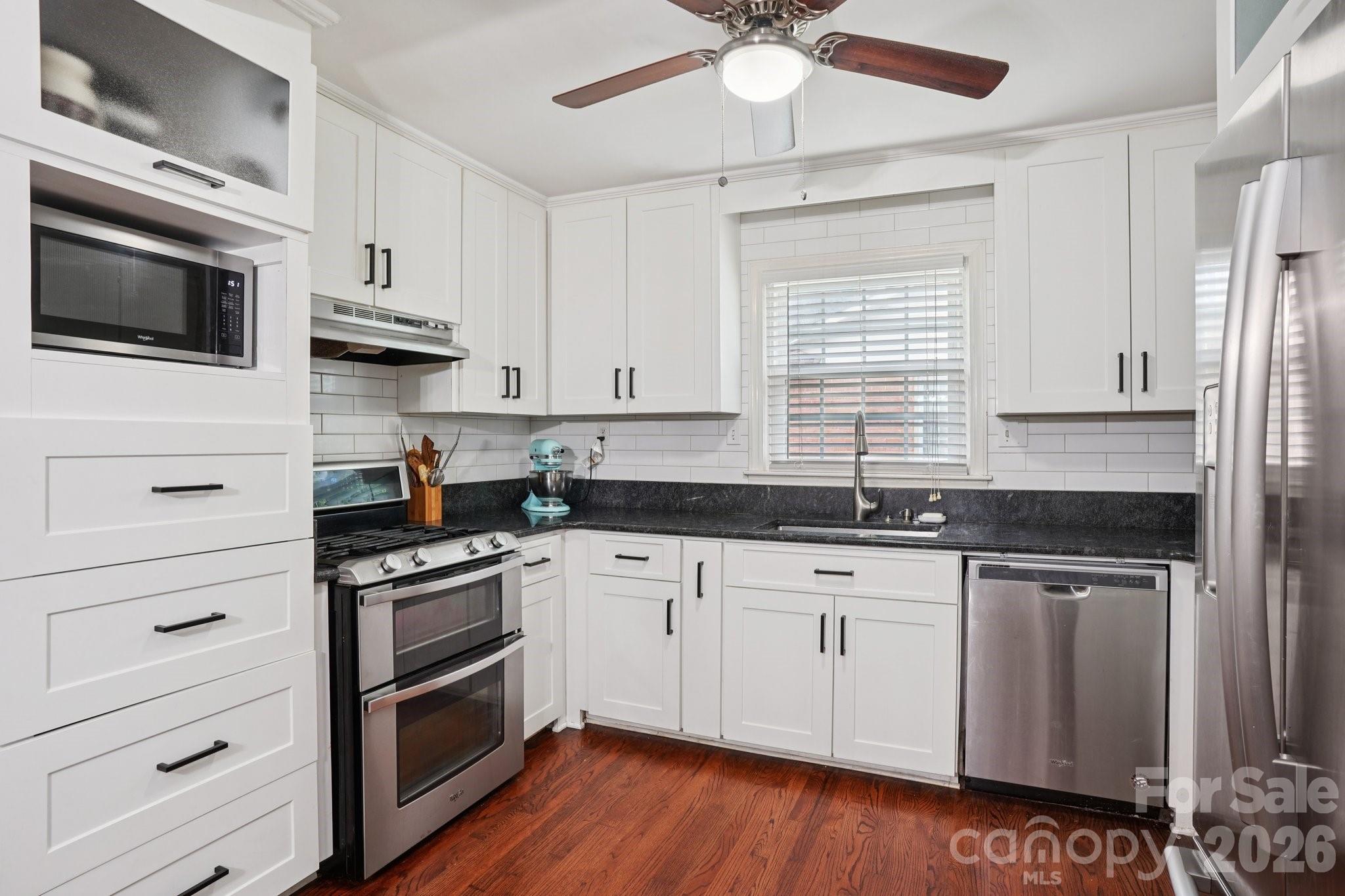 1527 Burnley Road, Charlotte, NC - photo 7 of 32
