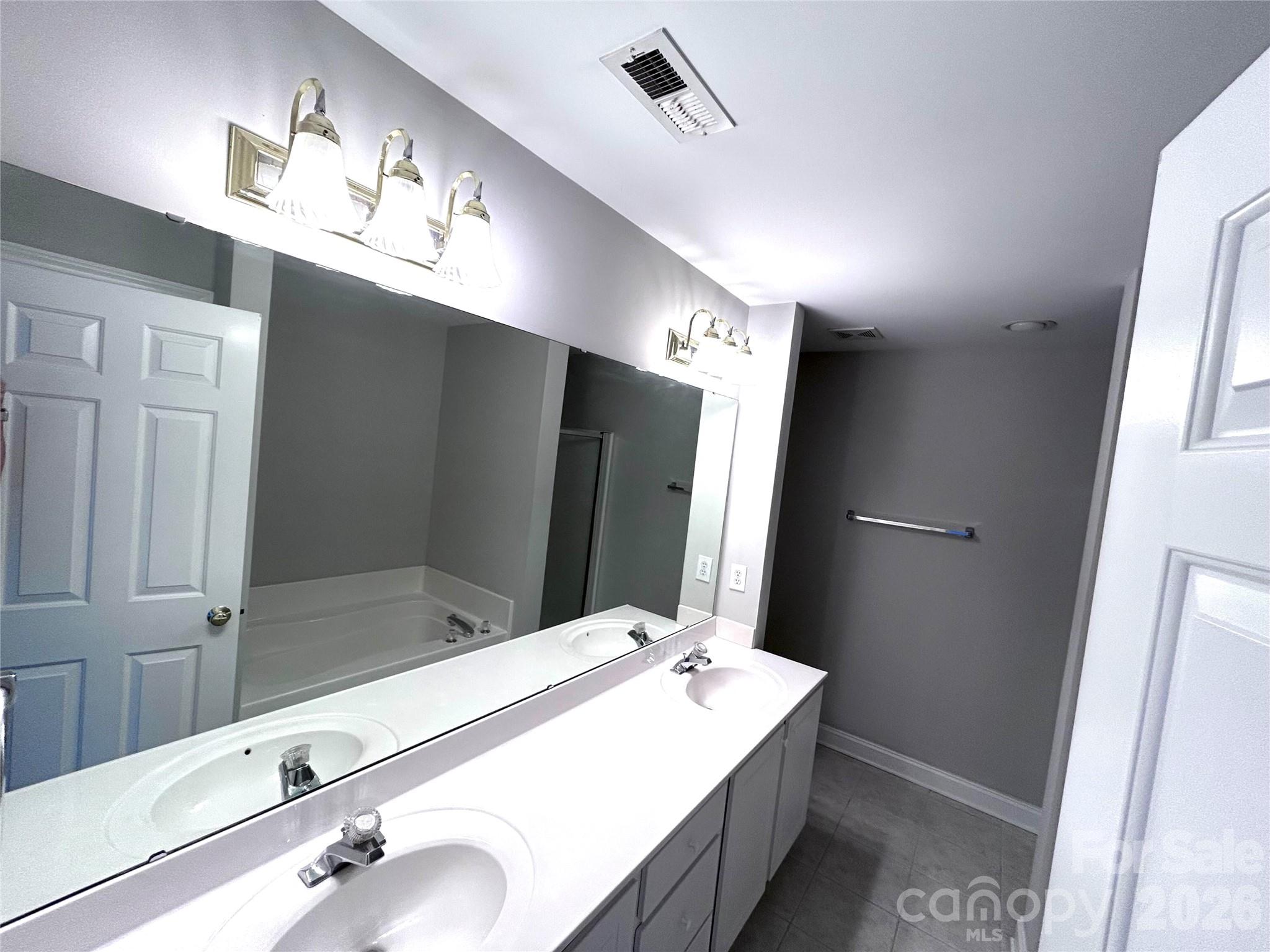 Photo 28 of 4460 Coventry Row Court, Charlotte, NC