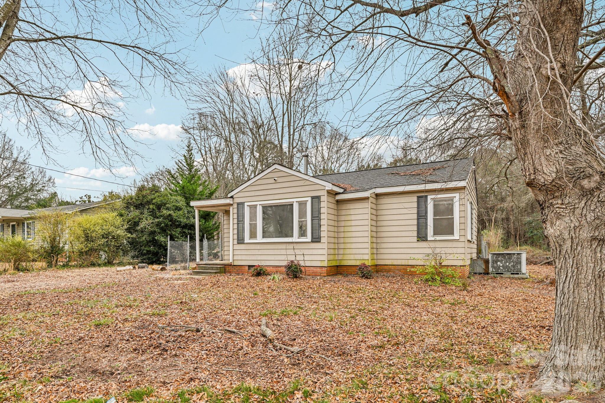 607 Westway Drive, Gastonia, NC - photo 4 of 40