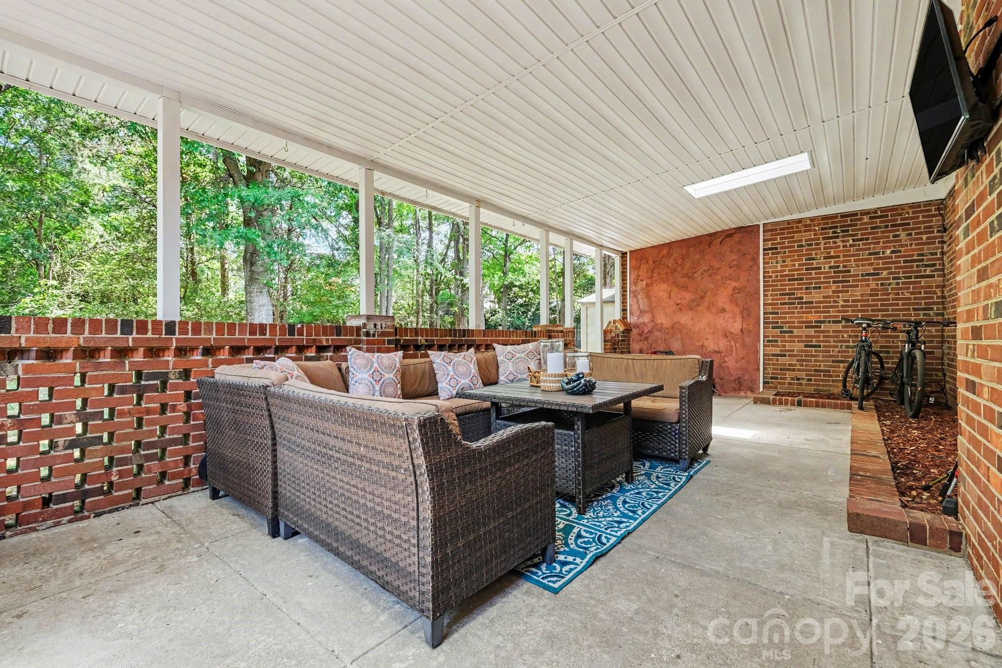 6641 Brookmeade Drive, Charlotte, NC - photo 26 of 32
