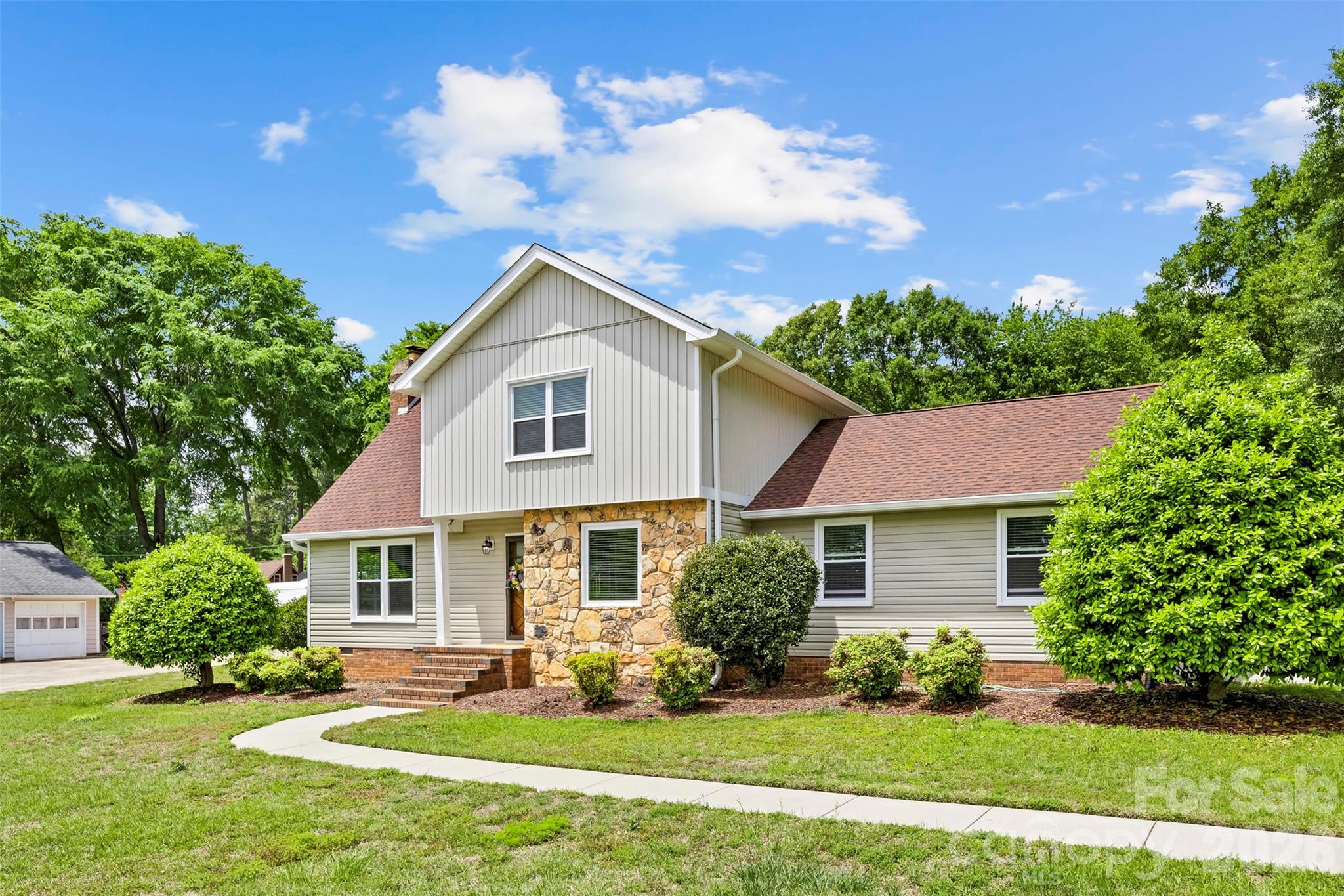 Photo 3 of 107 Friendfield Drive, Fort Mill, SC