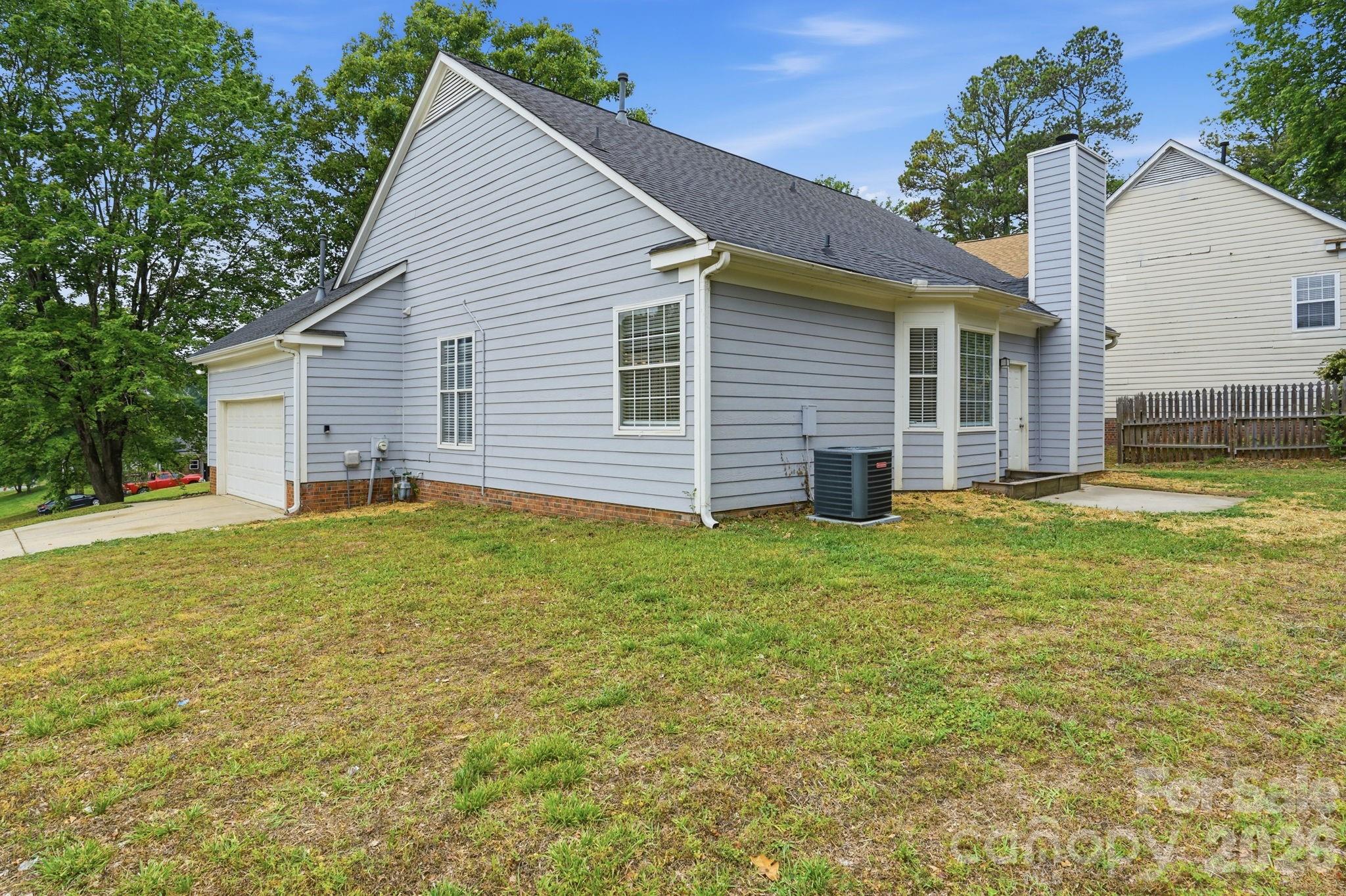 Photo 31 of 7200 Daerwood Place, Charlotte, NC