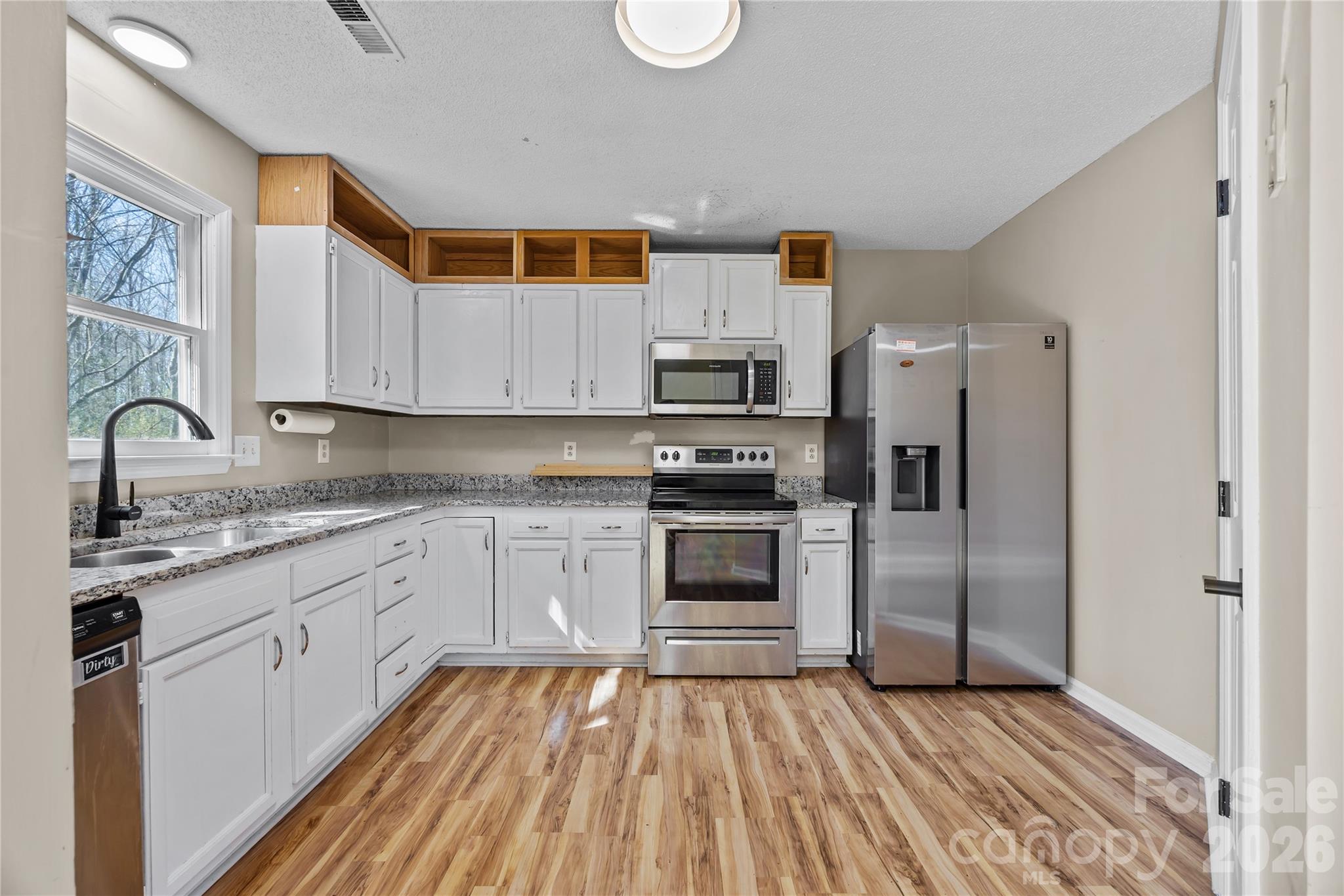 Photo 10 of 2019 Teddington Drive, Charlotte, NC