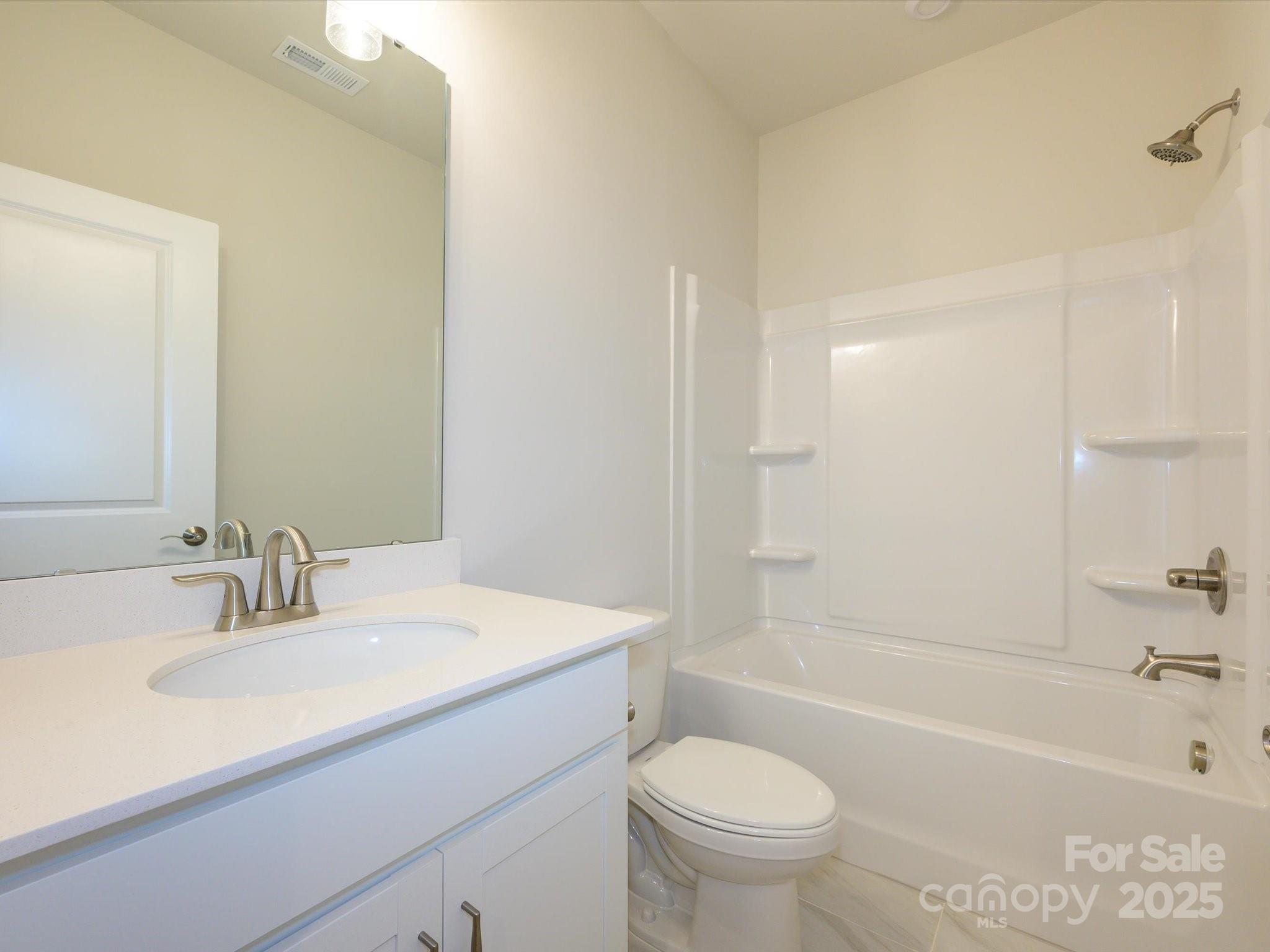 Photo 16 of 5640 Kingspan Drive, Charlotte, NC
