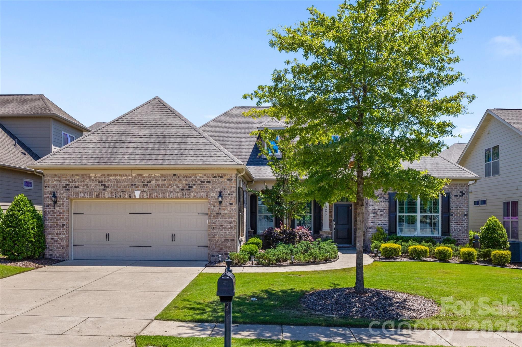 Photo 2 of 15927 Vale Ridge Drive, Charlotte, NC