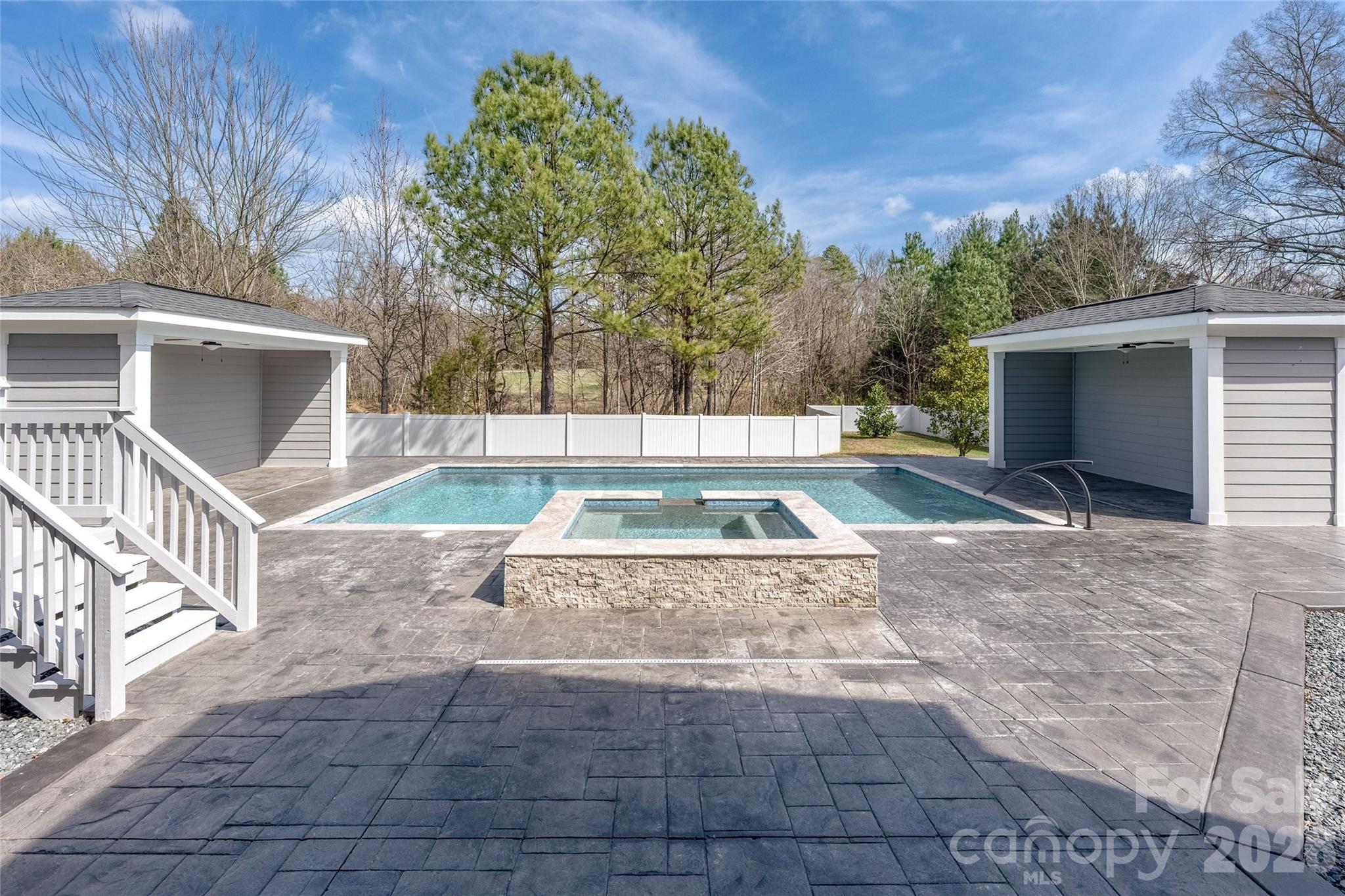 Photo 4 of 14724 Old Vermillion Drive, Huntersville, NC