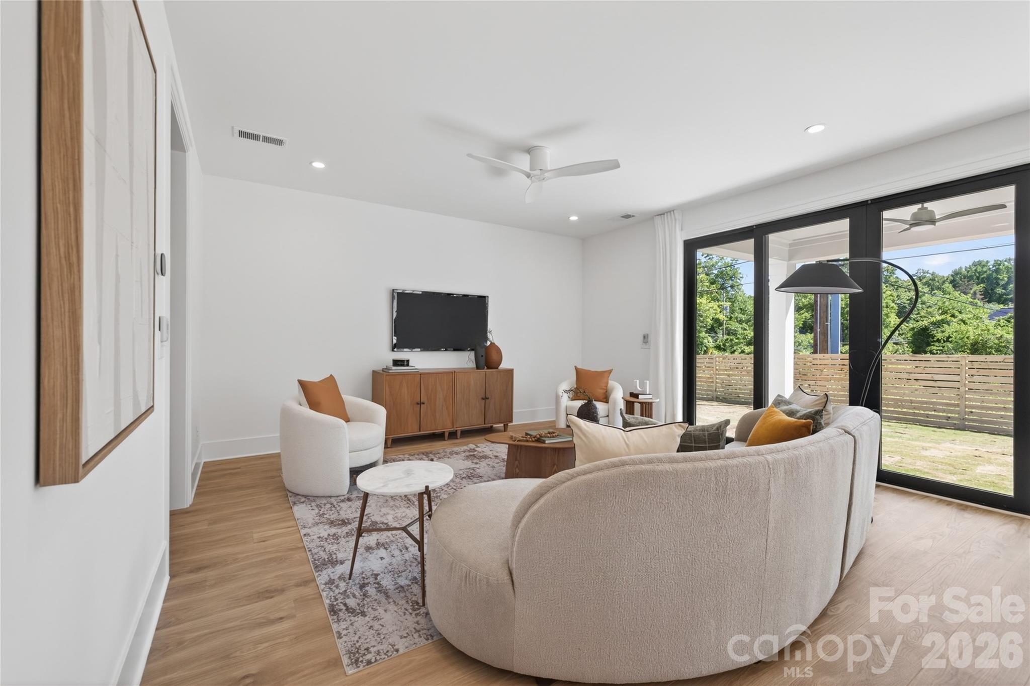 408 Dover Avenue, Charlotte, NC - photo 7 of 36