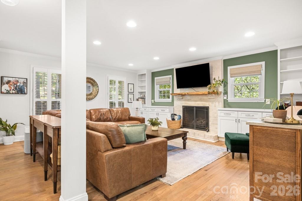 7814 Bradenton Drive, Charlotte, NC - photo 5 of 42