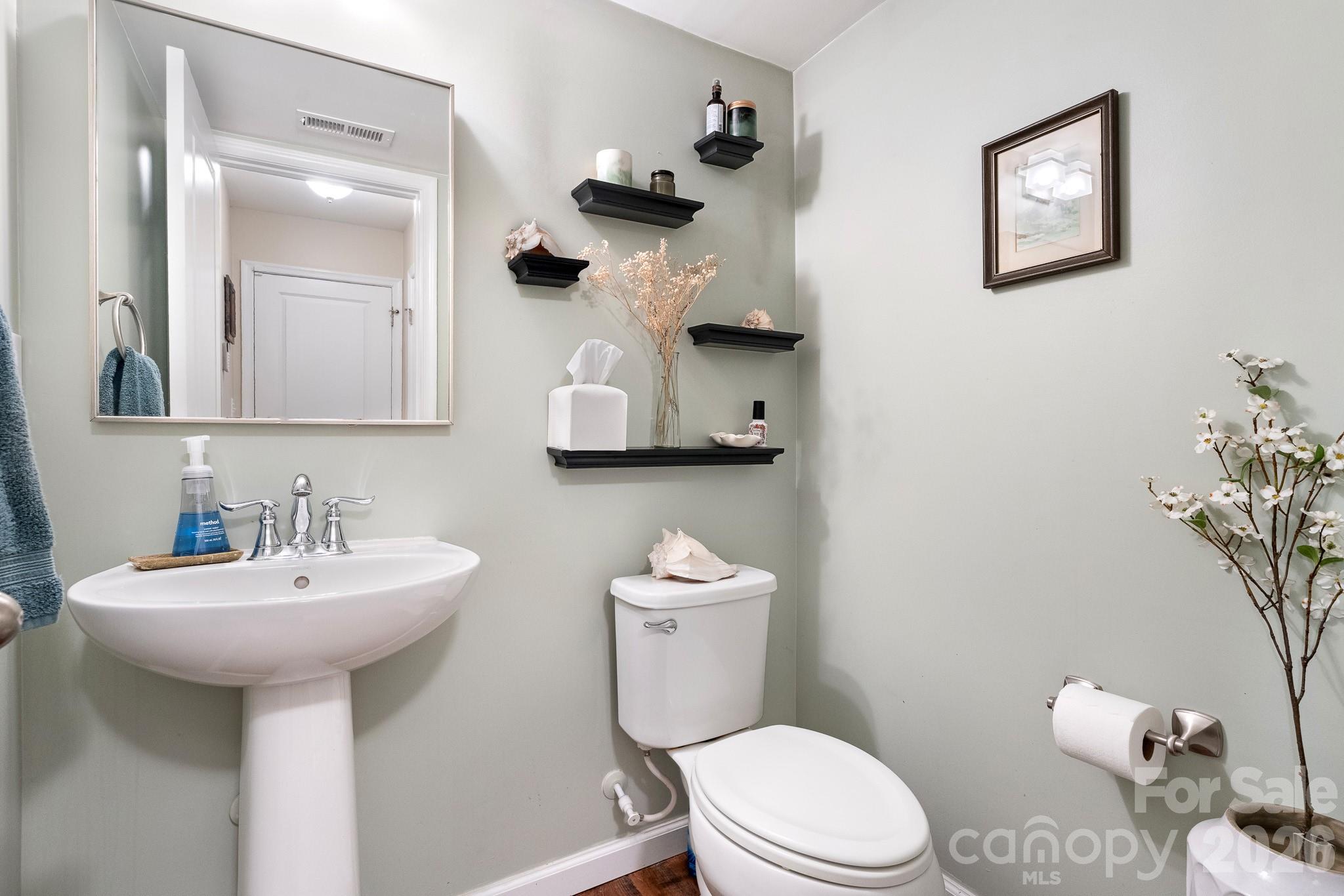 Photo 17 of 1631 Hooper Court, Charlotte, NC