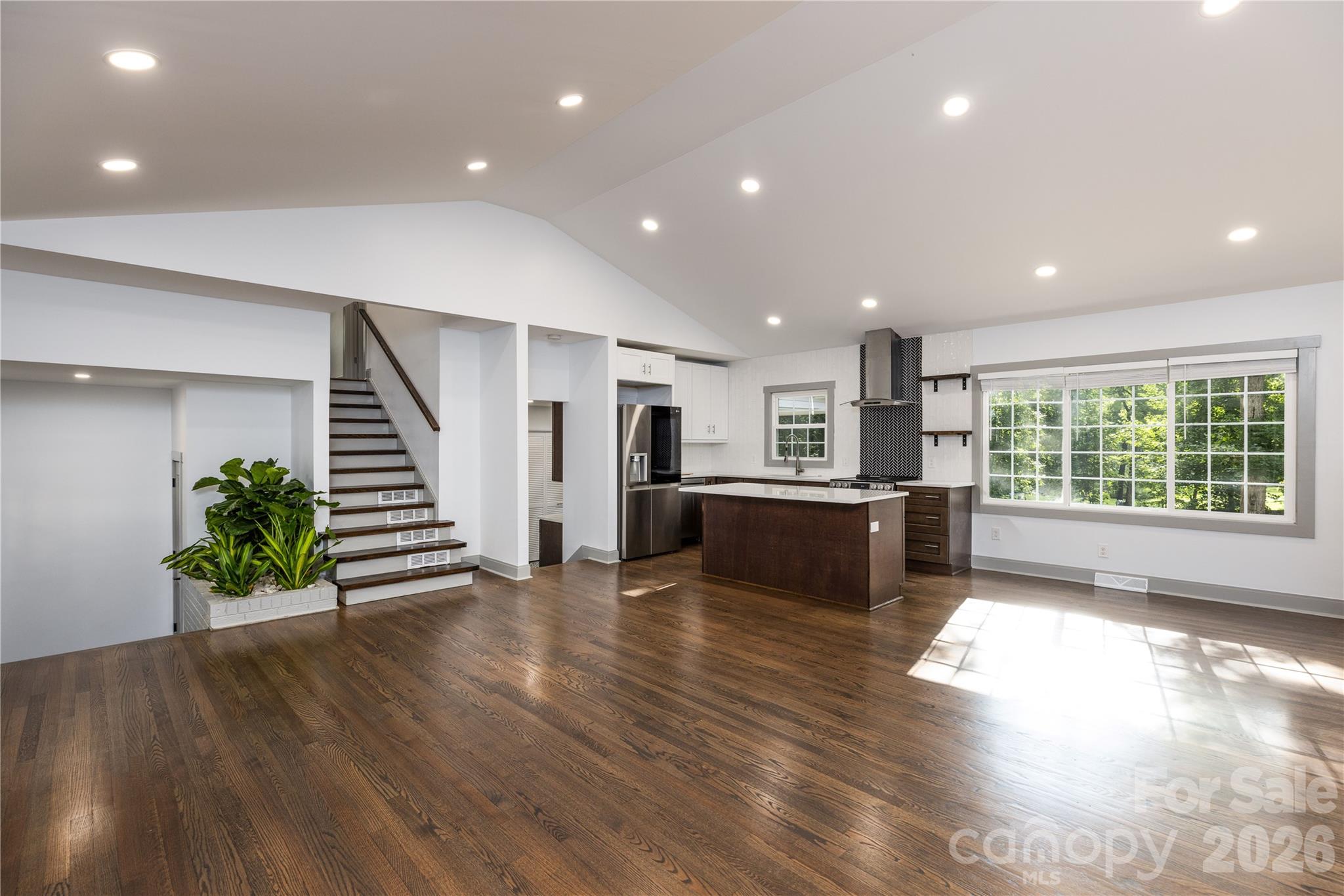 Photo 6 of 6721 Knightswood Drive, Charlotte, NC