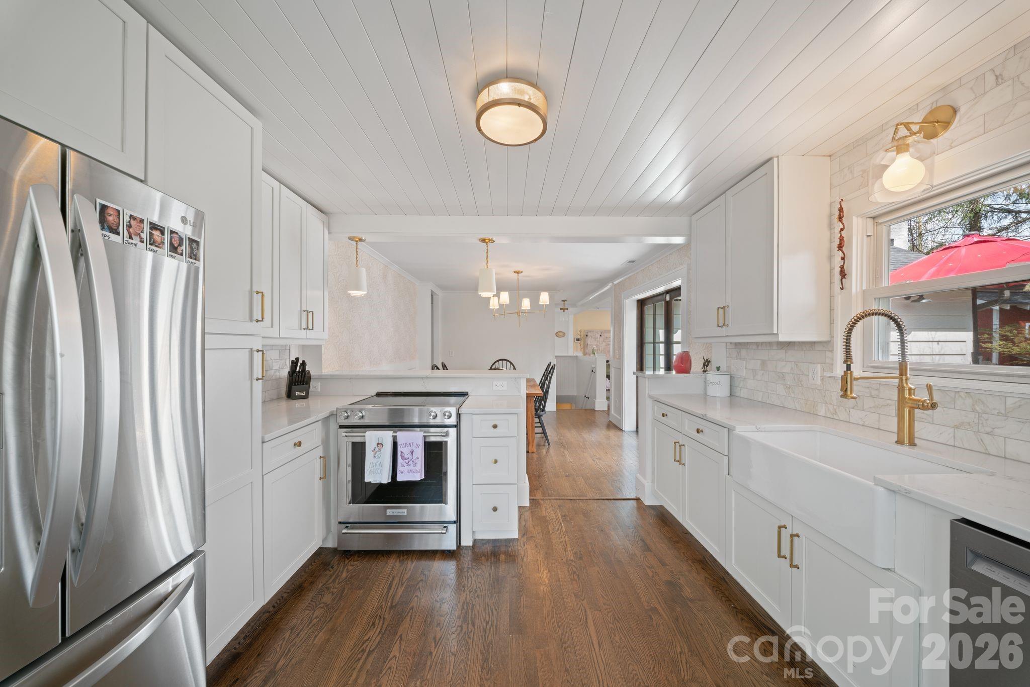 24 Dellwood Street, Asheville, NC - photo 16 of 47