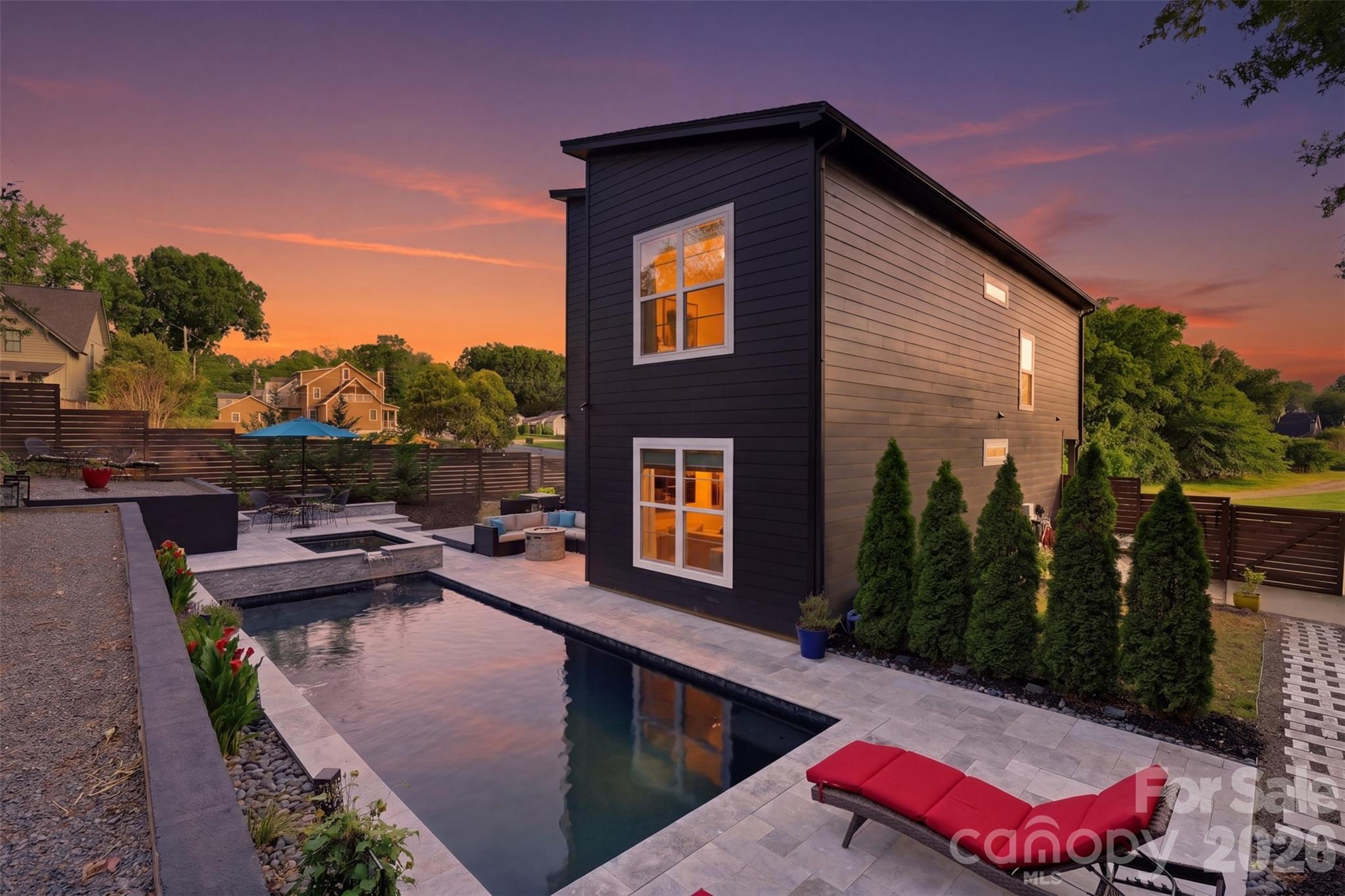715 E 28th Street, Charlotte, NC - photo 1 of 49