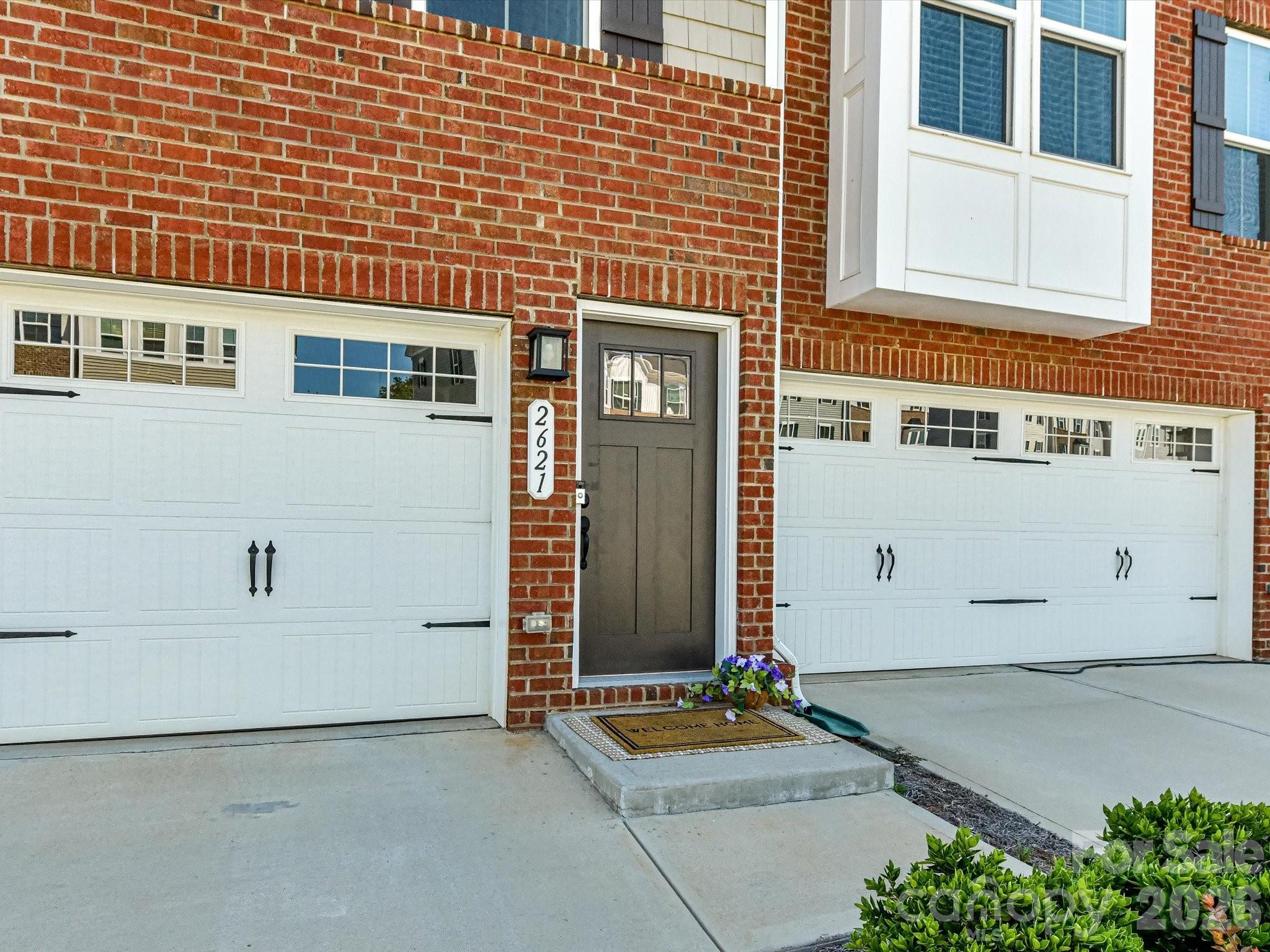 Photo 3 of 2621 Grantham Place Drive, Fort Mill, SC