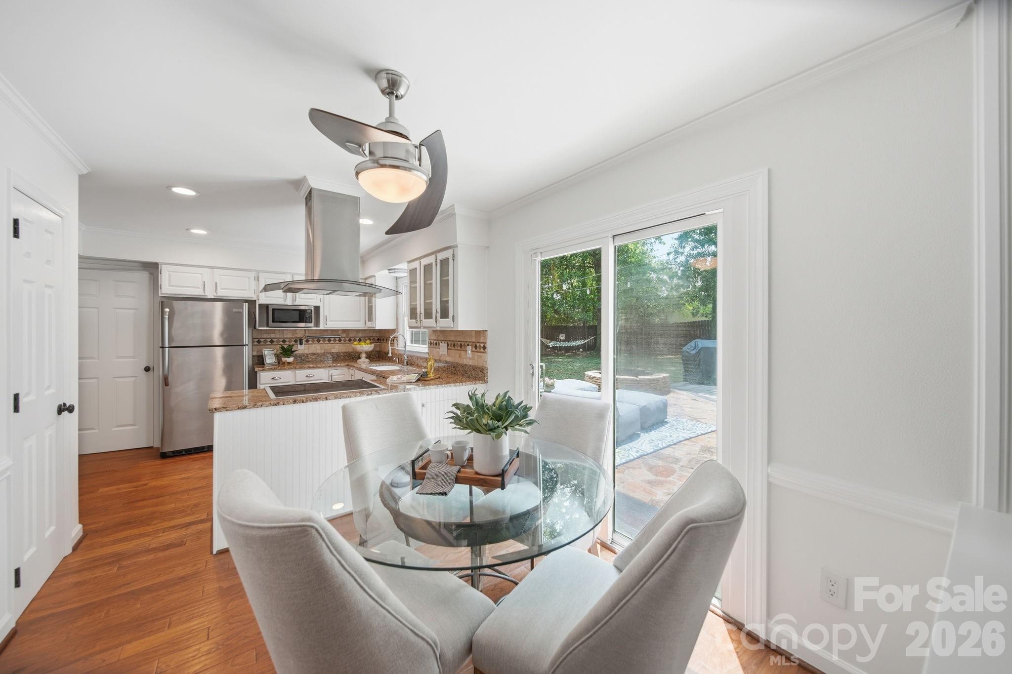 Home for sale at 5600 Carmel Station Avenue, Charlotte, NC — photo 11 of 47