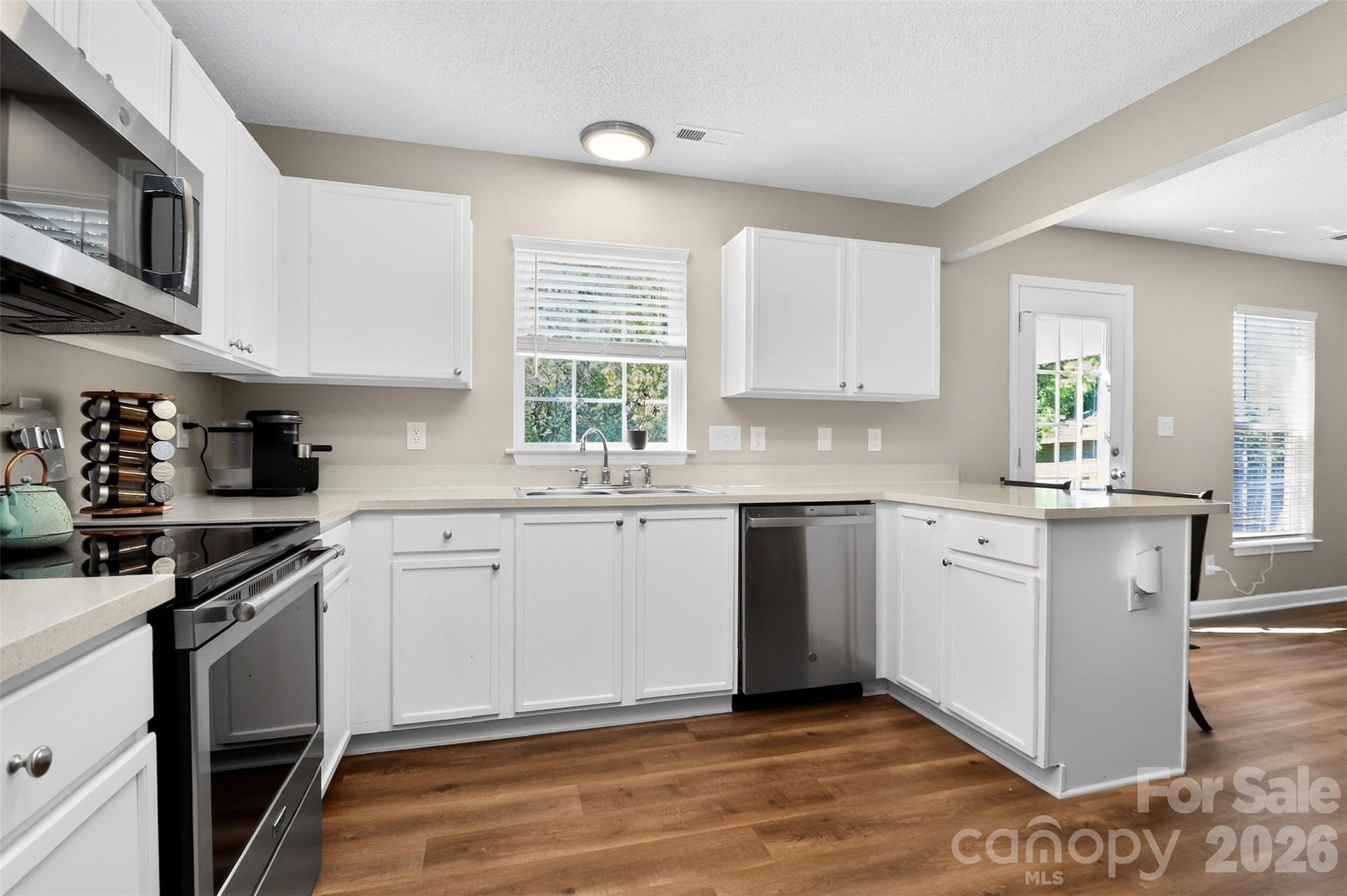 Photo 17 of 4819 Hopewood Lane, Charlotte, NC