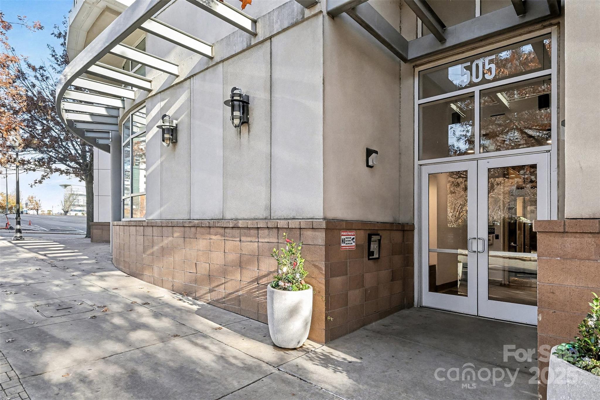 Photo 6 of 505 E 6th Street1003, Charlotte, NC