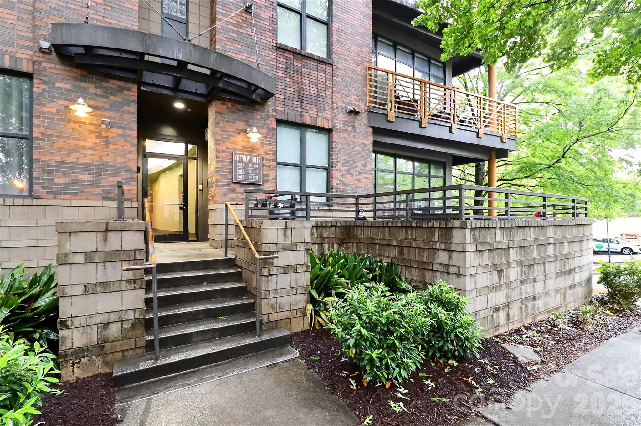 Photo 4 of 716 N Davidson Street, Charlotte, NC