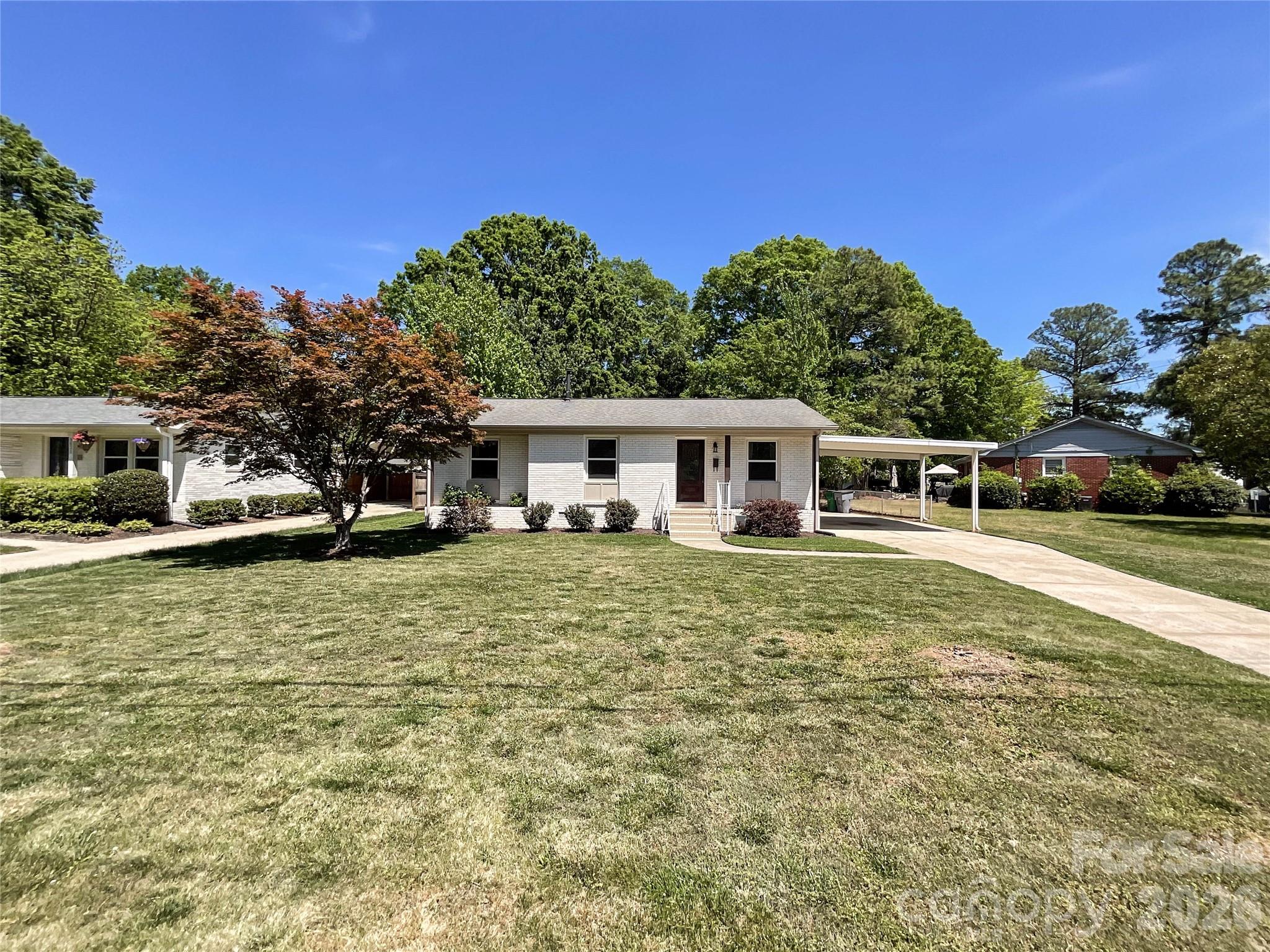 Photo 2 of 3827 Topsfield Road, Charlotte, NC