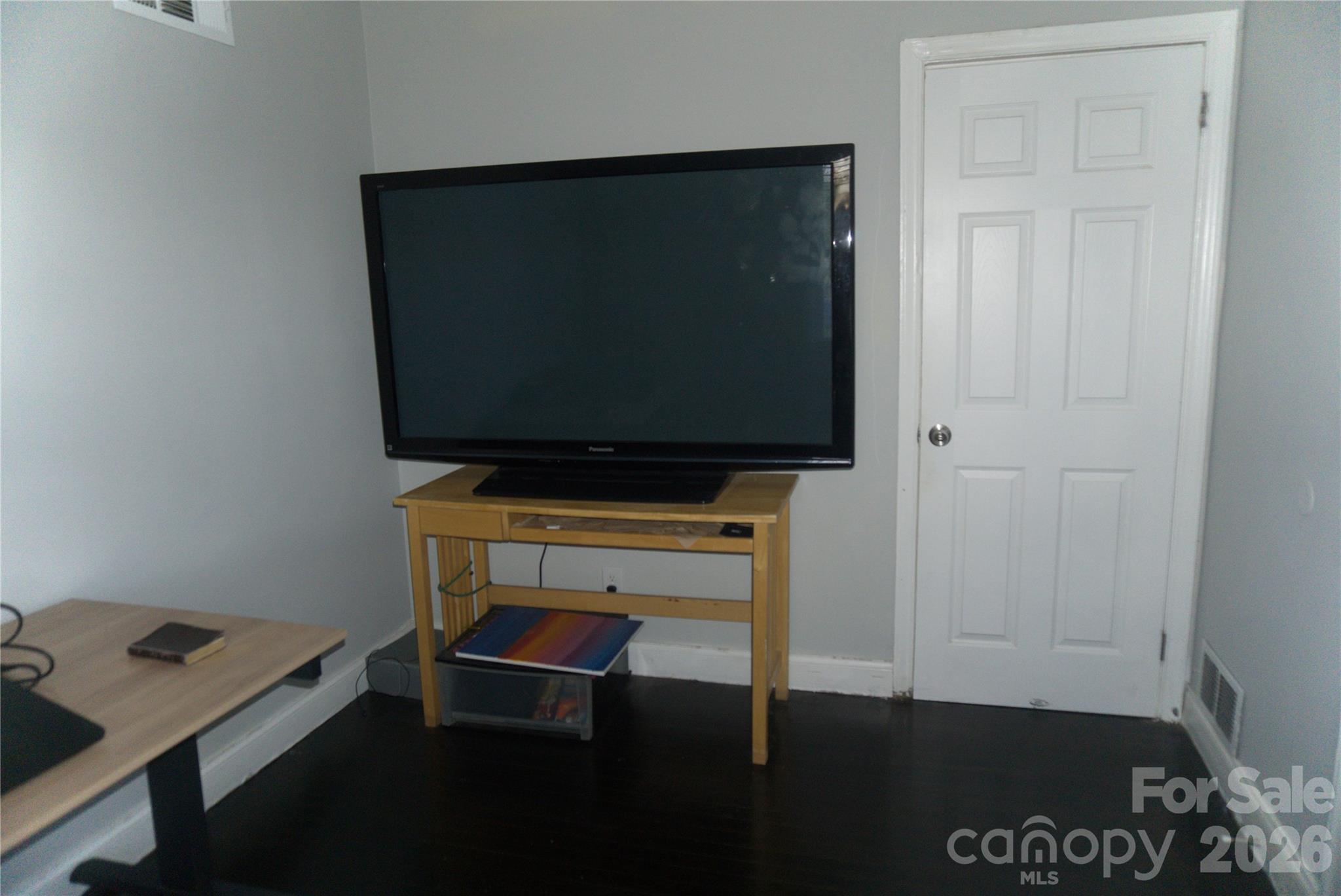 2851 Burbank Drive, Charlotte, NC - photo 17 of 31