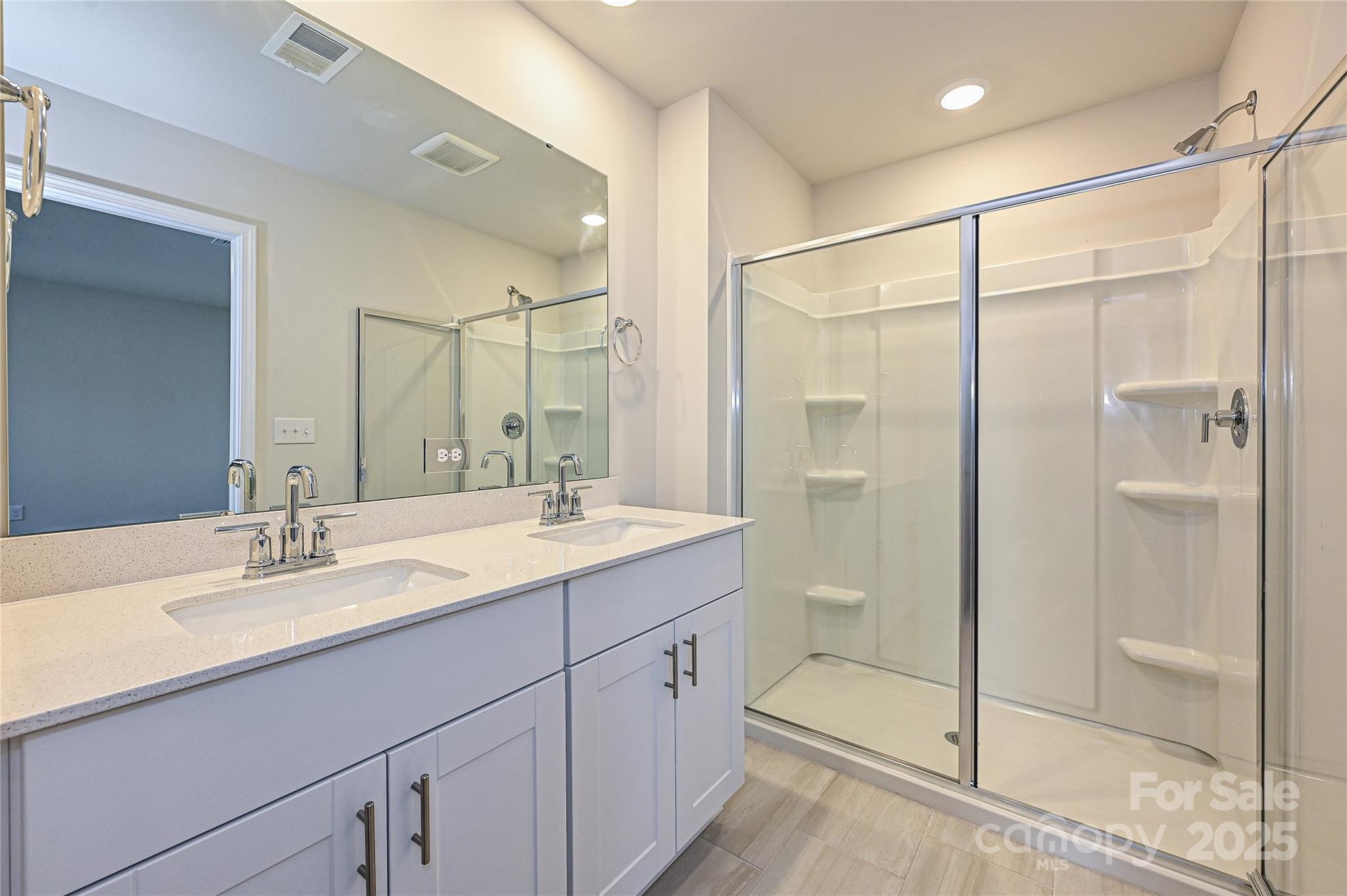 Photo 3 of 8036 Hidden Springs Trail, Charlotte, NC