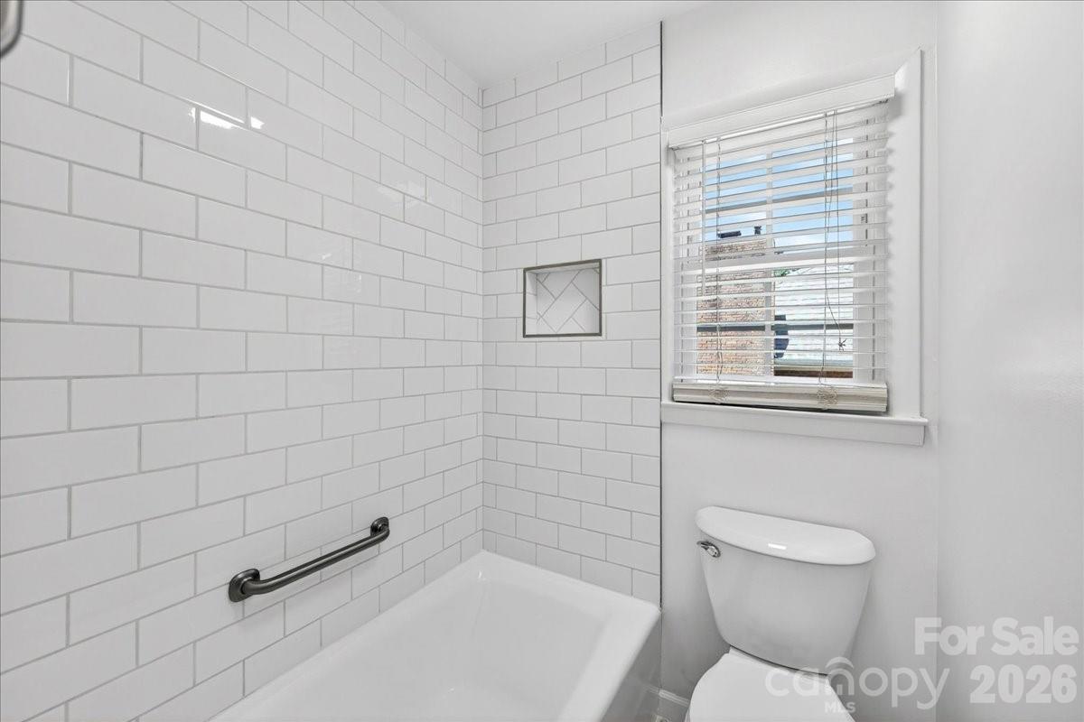 6018 Donegal Drive, Charlotte, NC - photo 37 of 49