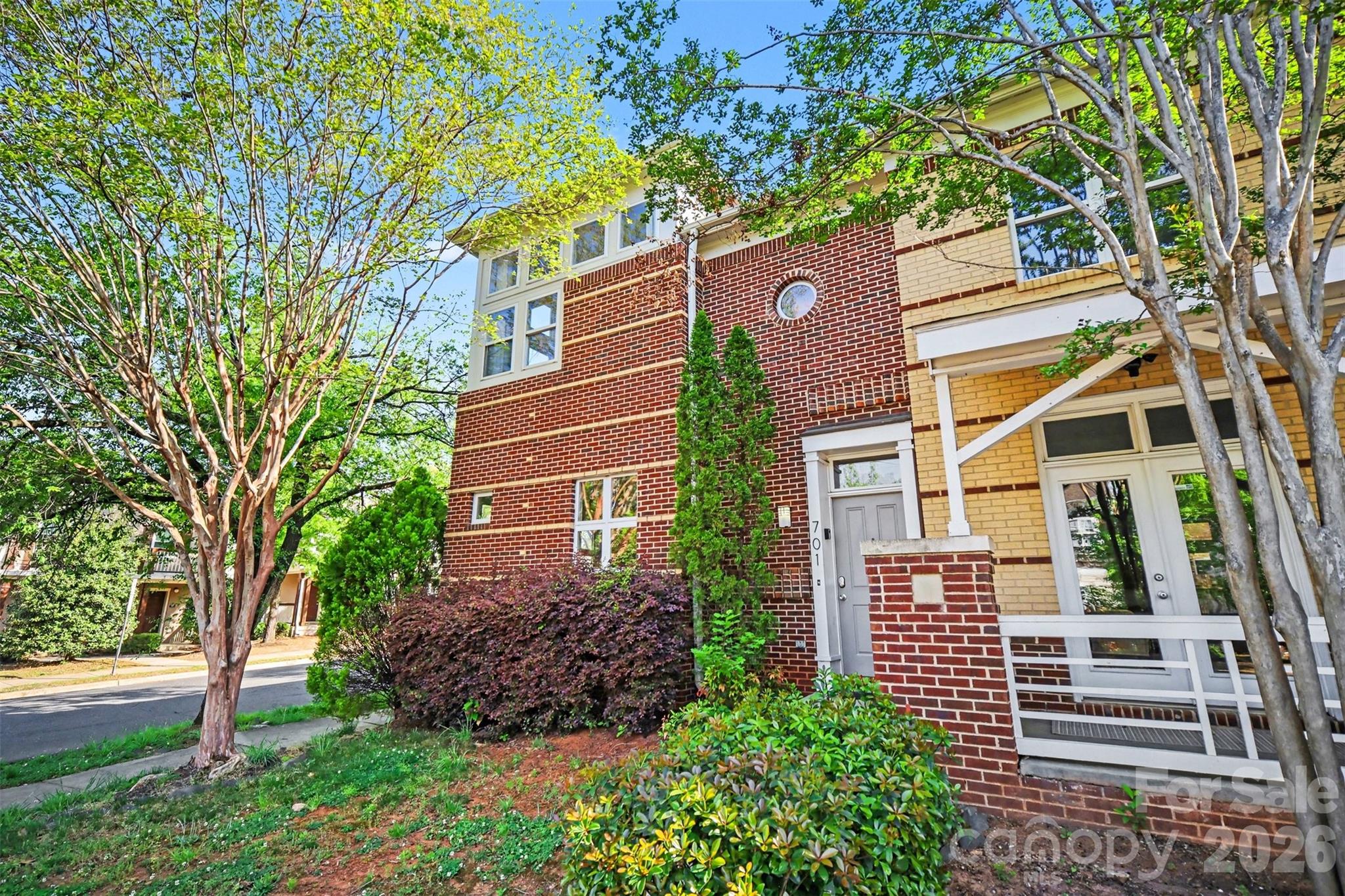 Photo 2 of 701 E 8th Street, Charlotte, NC