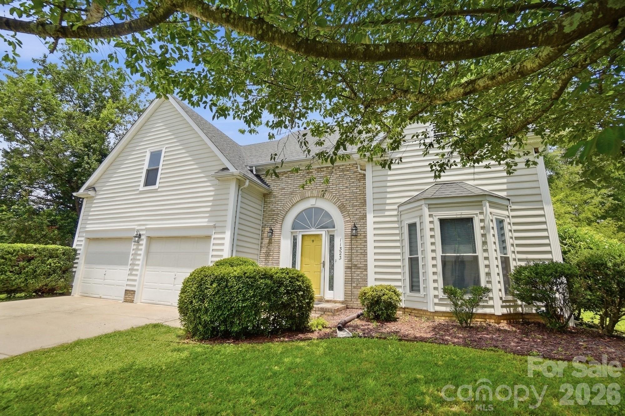 Photo 2 of 11323 Laurel View Drive, Charlotte, NC
