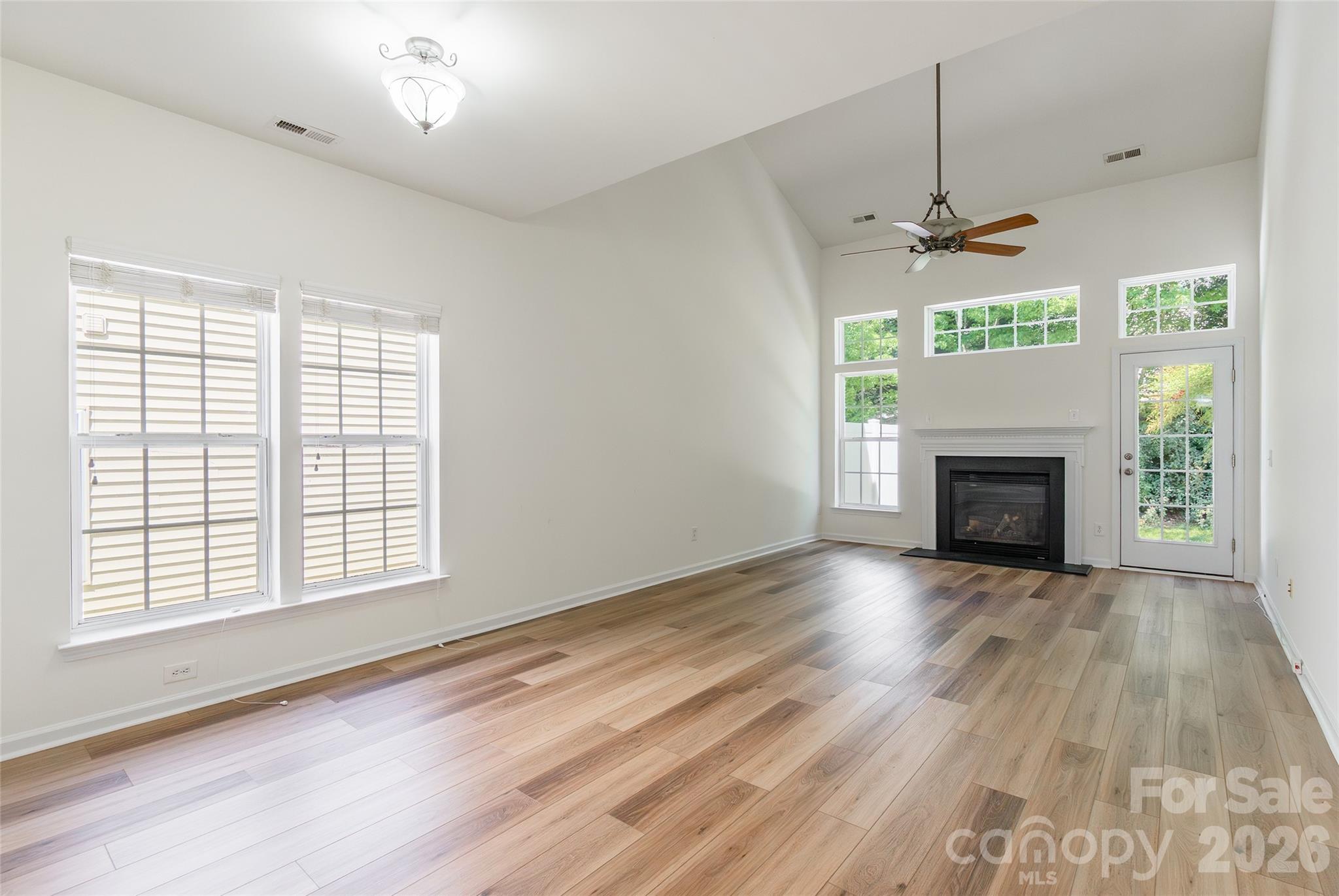 130 Autumn Falls Drive, Lake Wylie, SC - photo 13 of 33