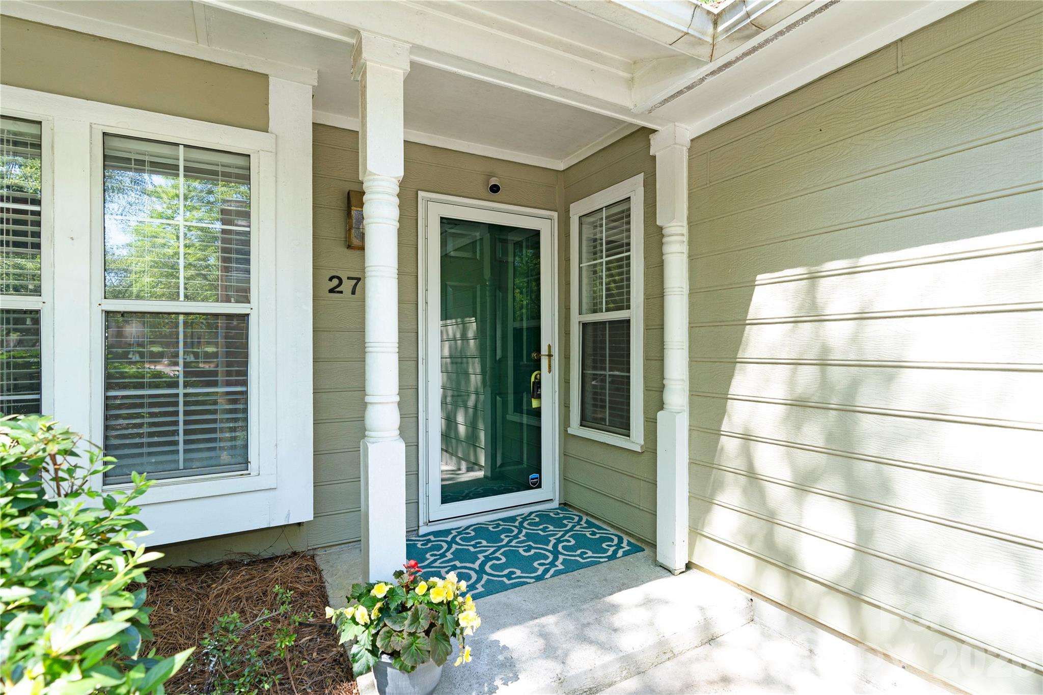 2734 Tiergarten Lane, Charlotte, NC - photo 3 of 36