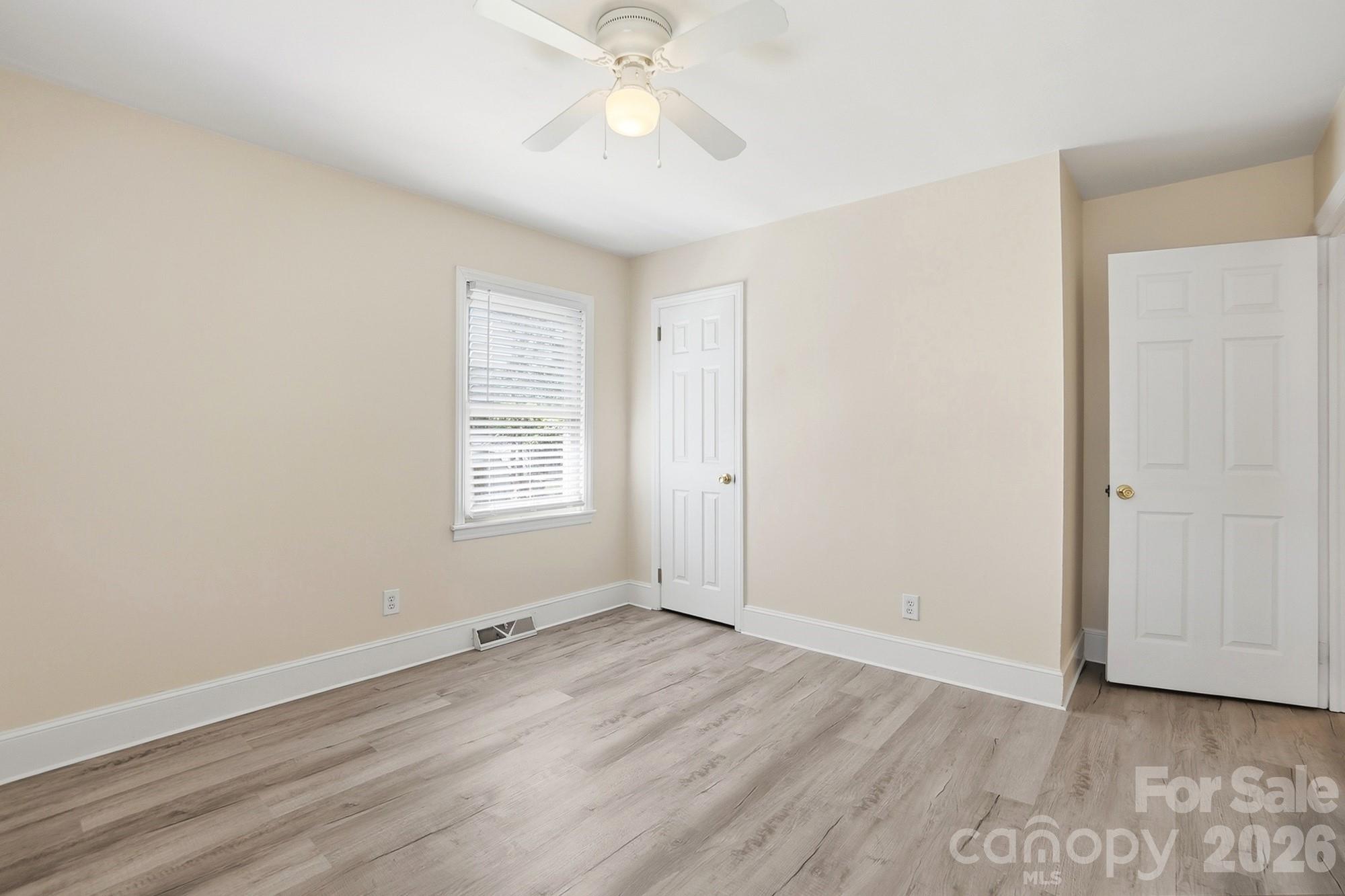 Photo 12 of 2032 Eastway Drive, Charlotte, NC