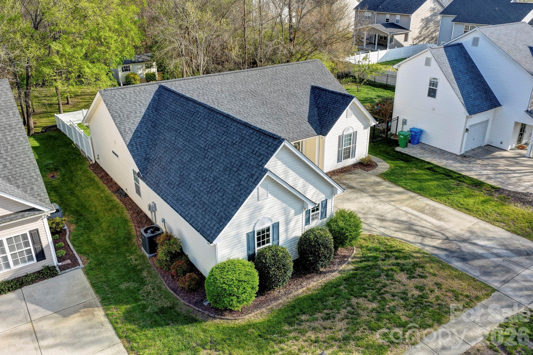 Photo 4 of 8423 Meadowcreek Village Drive, Locust, NC