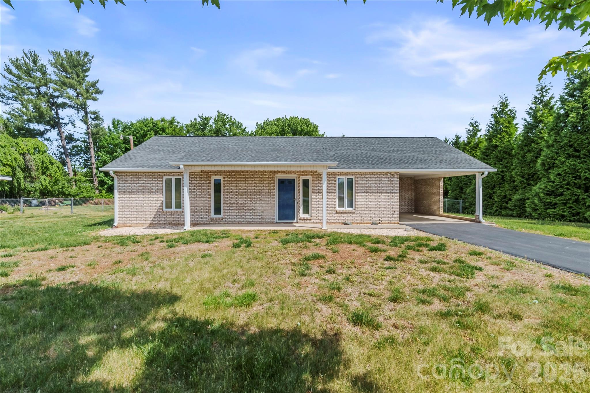 807 Silver Dapple Lane, Kernersville, NC