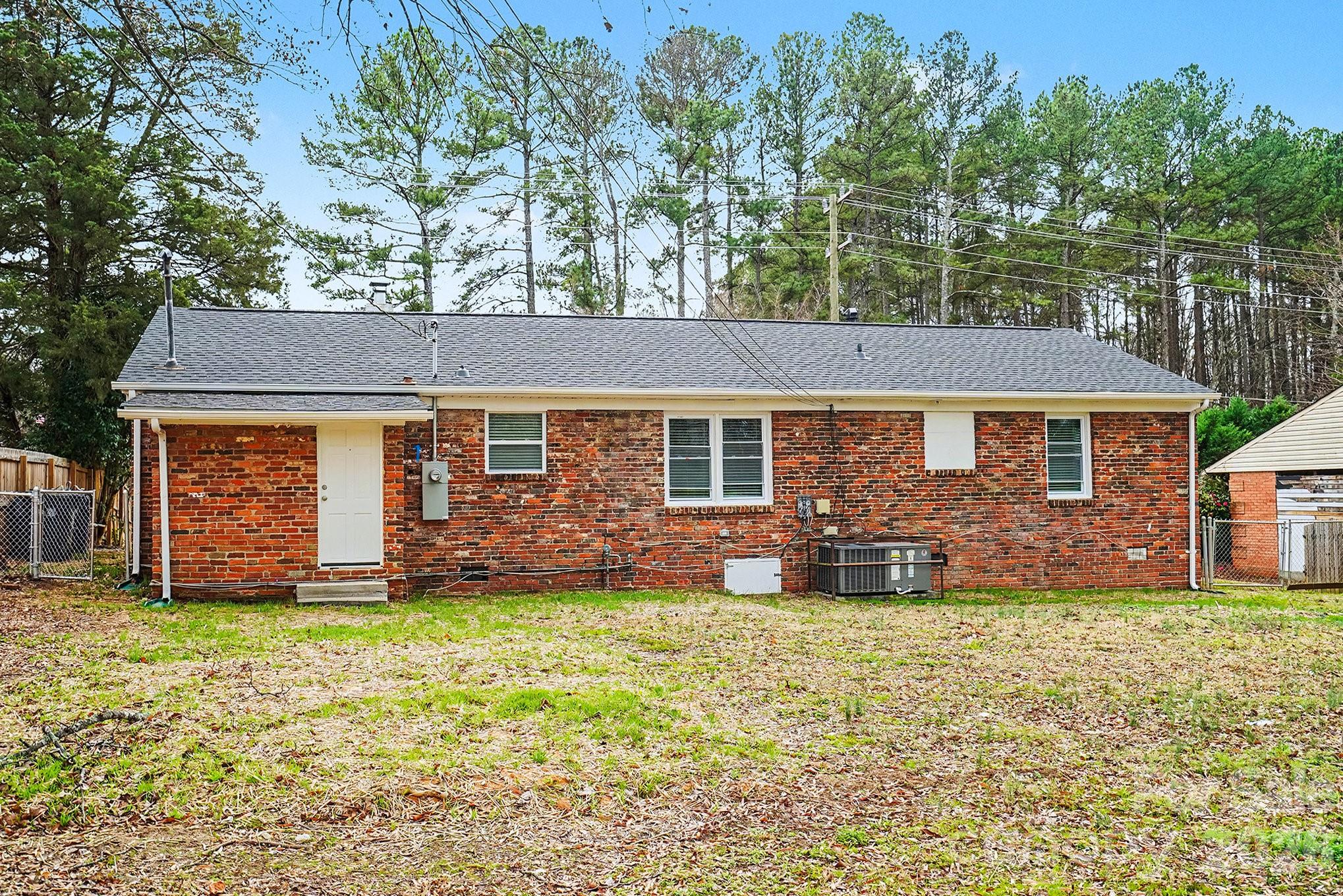 3431 Shamrock Drive, Charlotte, NC - photo 24 of 27