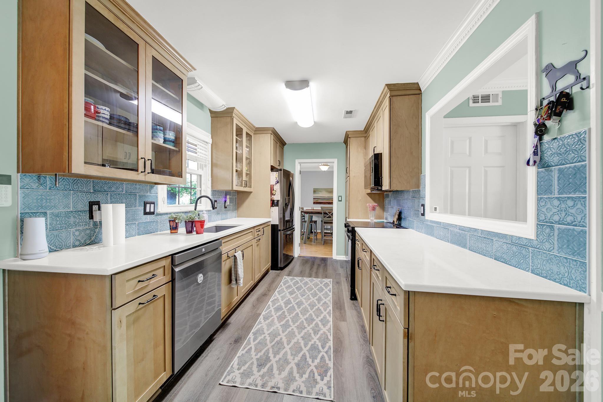 Photo 2 of 8802 Kirchenbaum Drive, Charlotte, NC