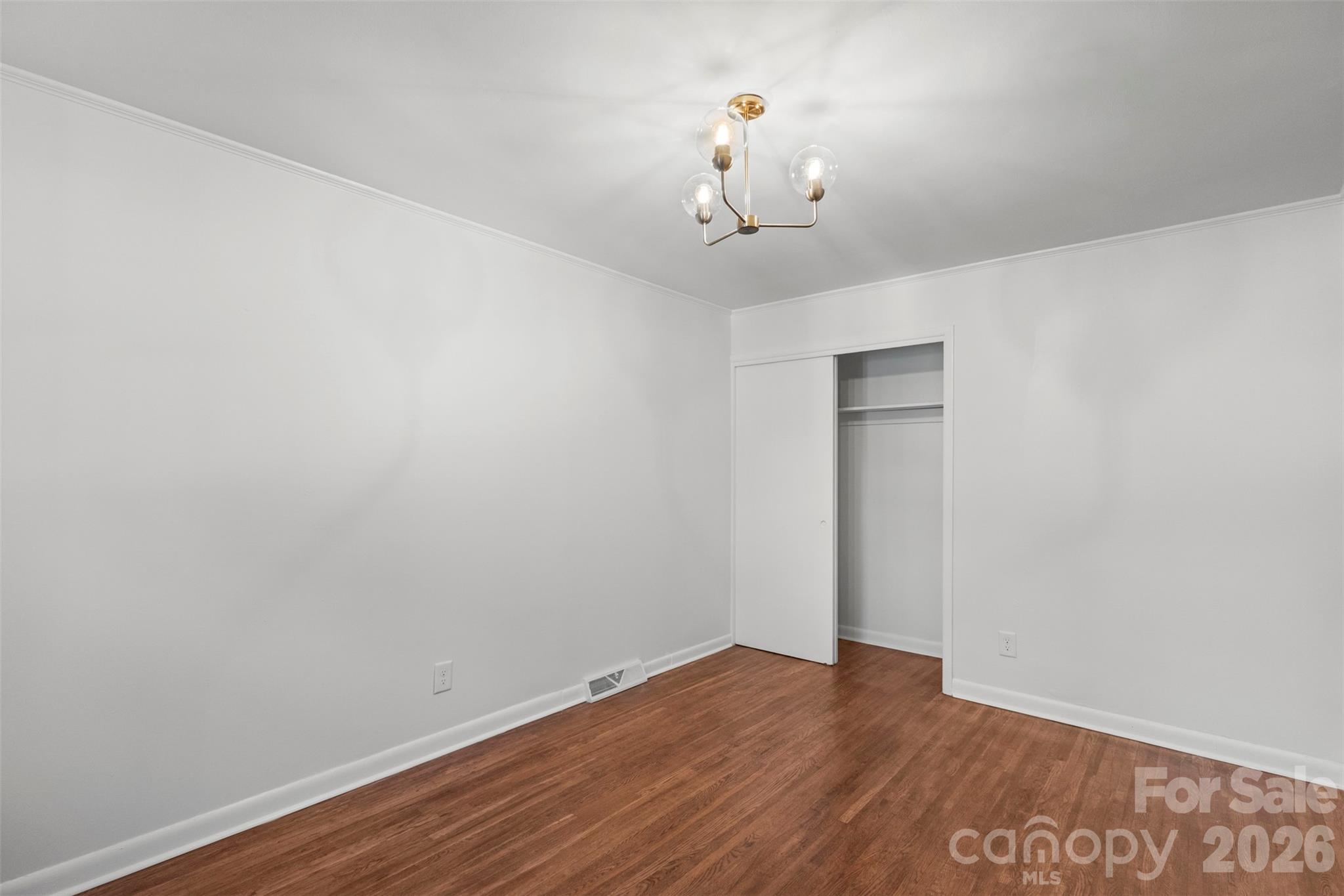 Photo 15 of 3840 Colebrook Road, Charlotte, NC