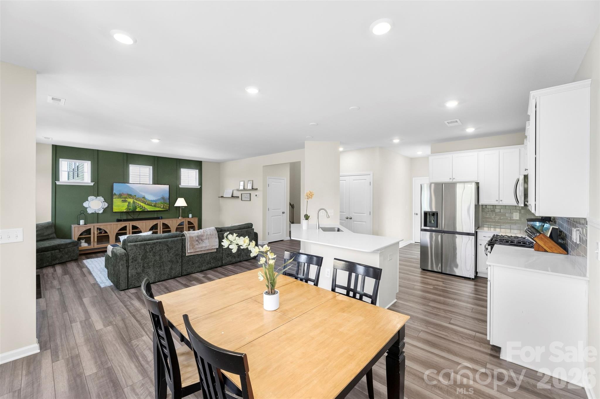 13016 Lannister Drive, Charlotte, NC - photo 5 of 26