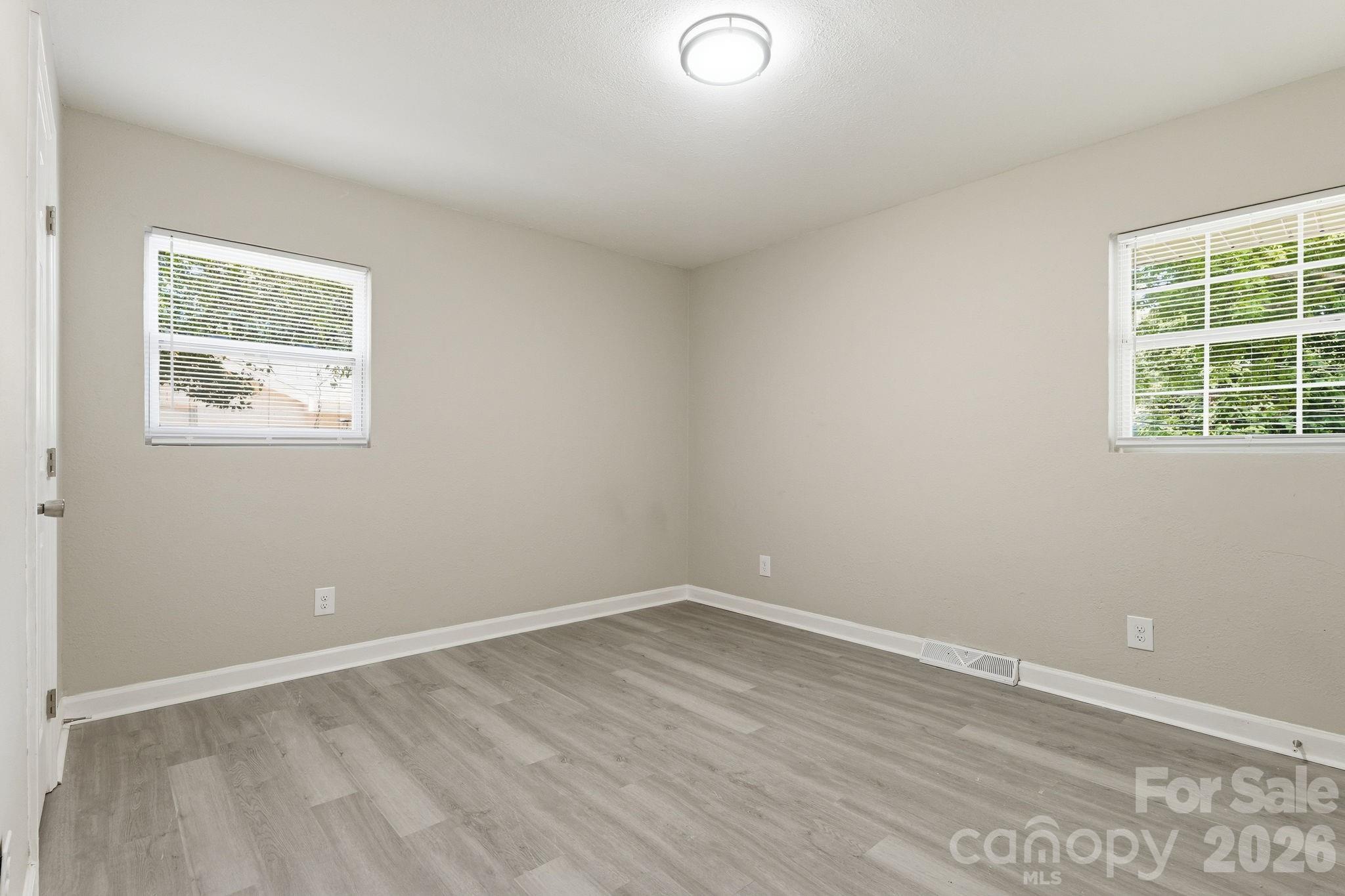 Photo 9 of 810 Echo Glen Road, Charlotte, NC