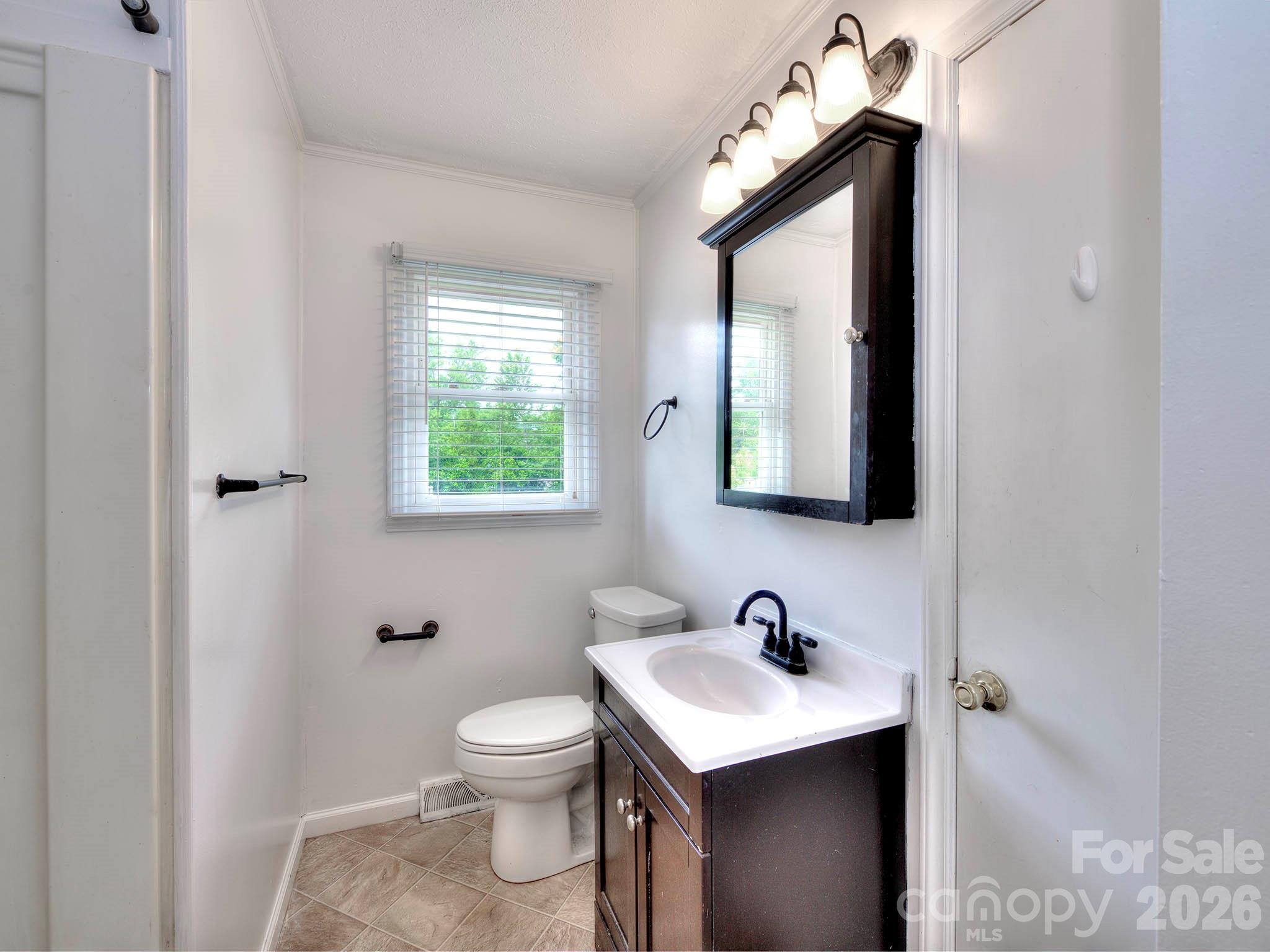 109 Oxford Street, Shelby, NC - photo 12 of 36