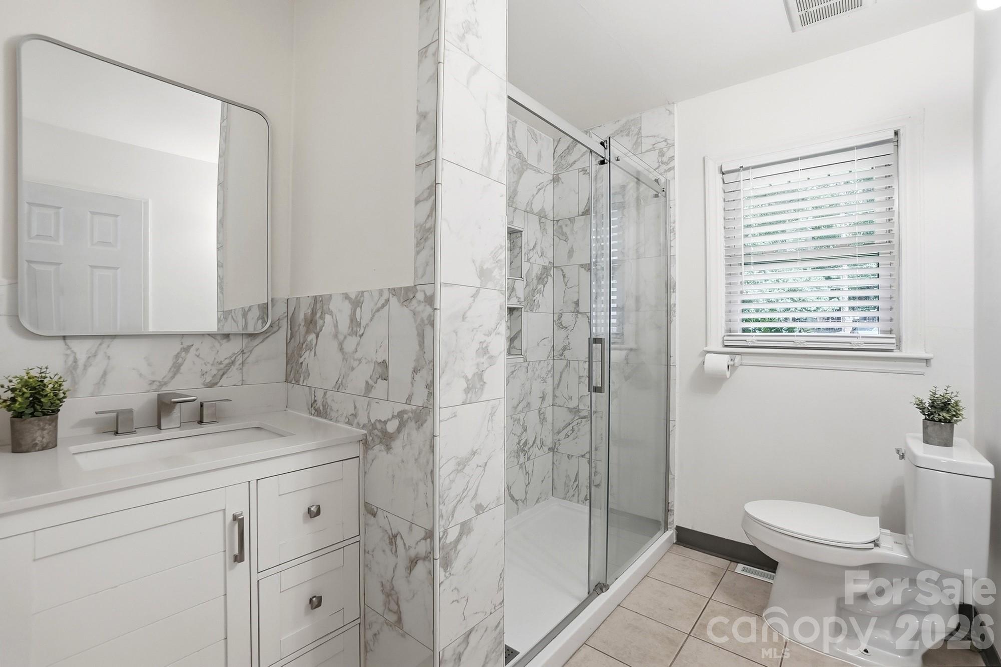 Photo 13 of 2032 Eastway Drive, Charlotte, NC