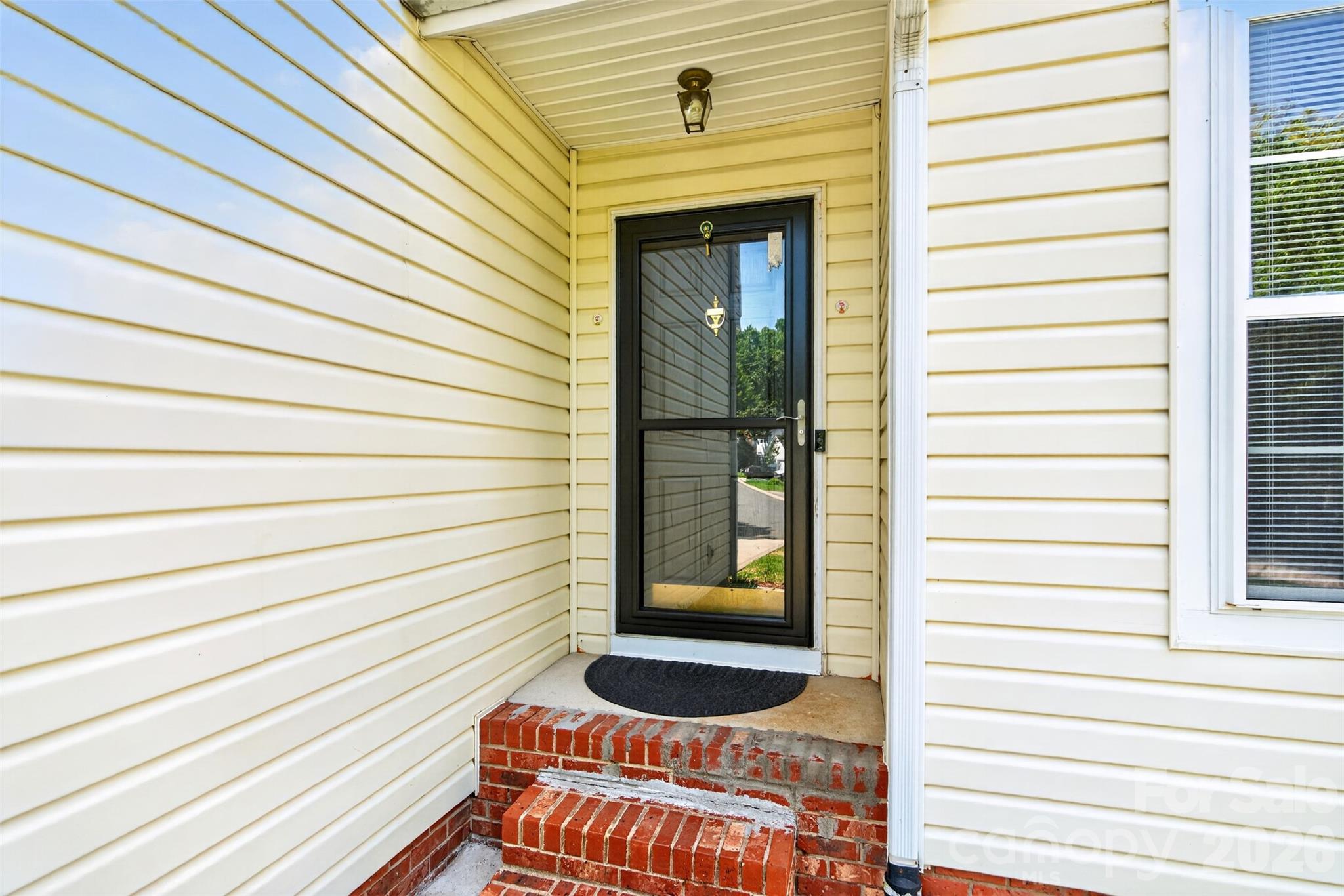 Photo 5 of 2539 Thornfield Road, Charlotte, NC