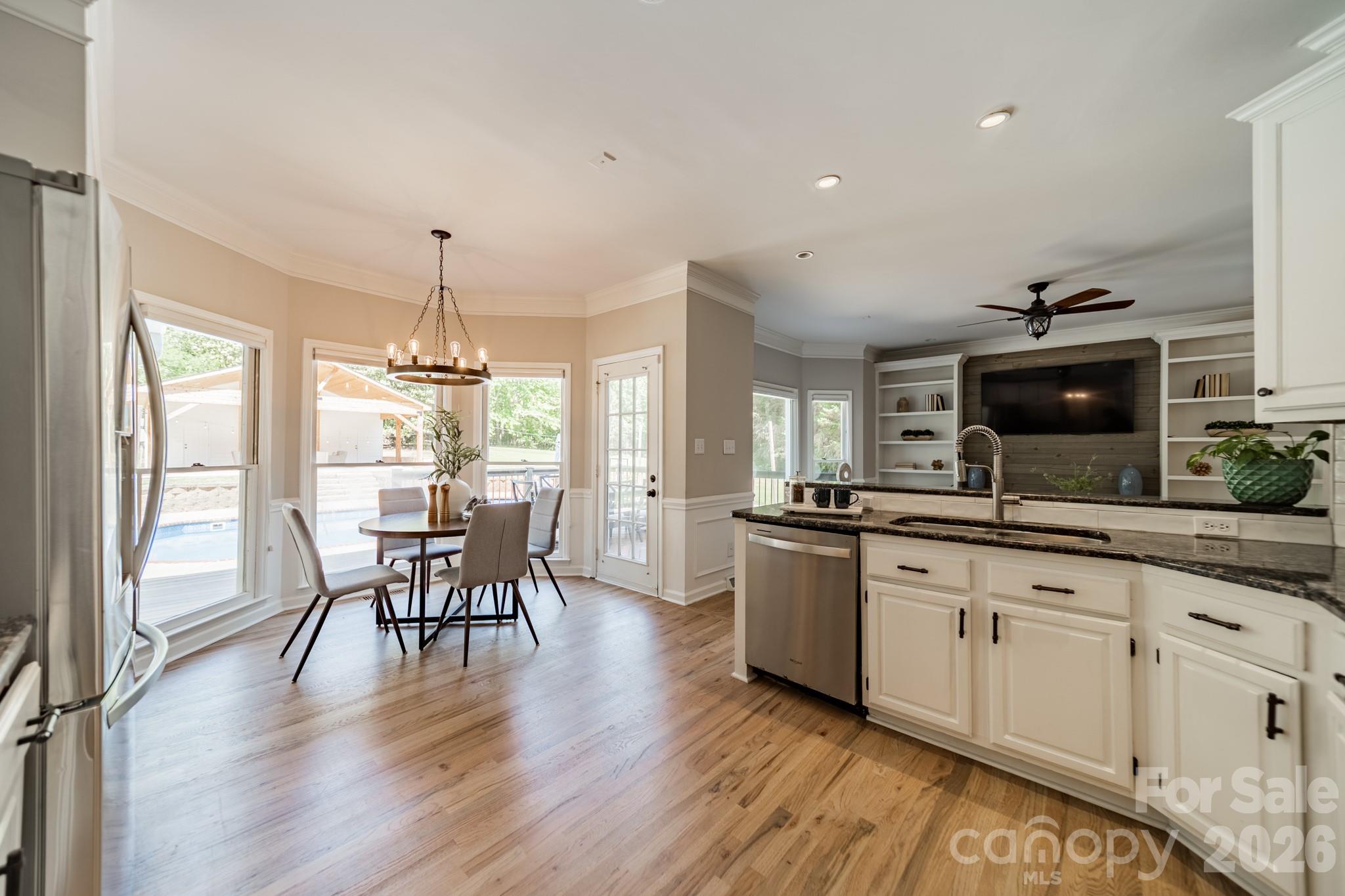 7240 Cobblecreek Drive, Matthews, NC - photo 17 of 49