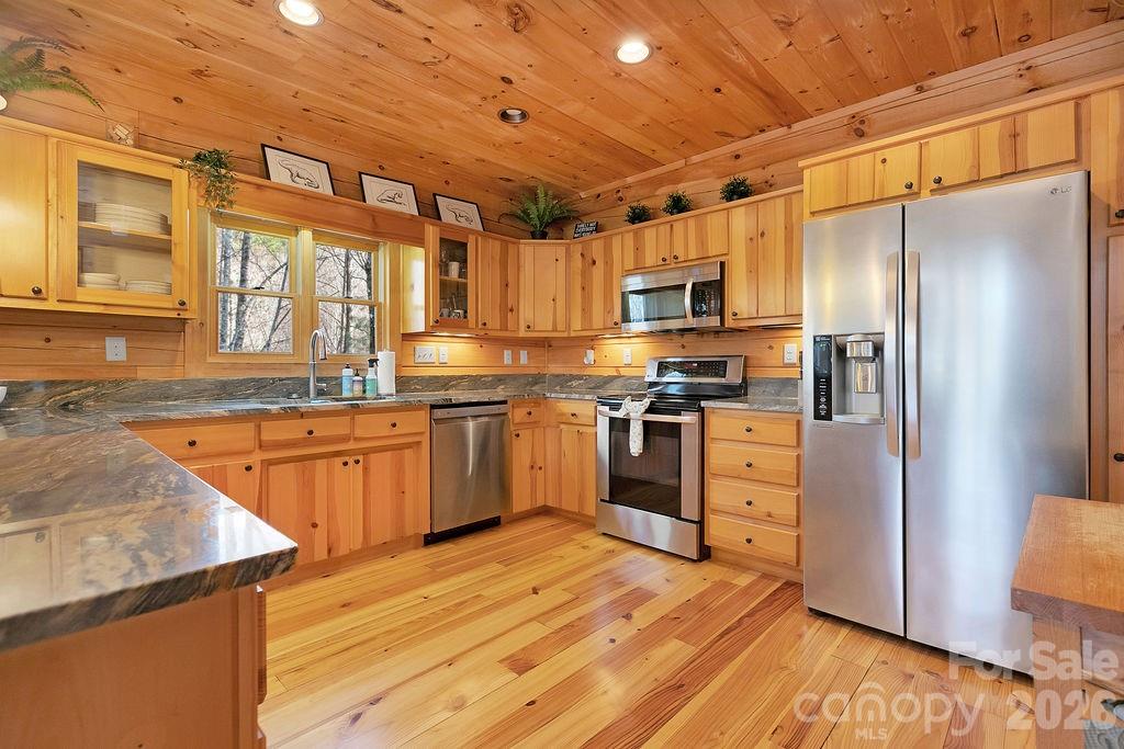 130 Greenfield Circle, Brevard, NC - photo 13 of 49