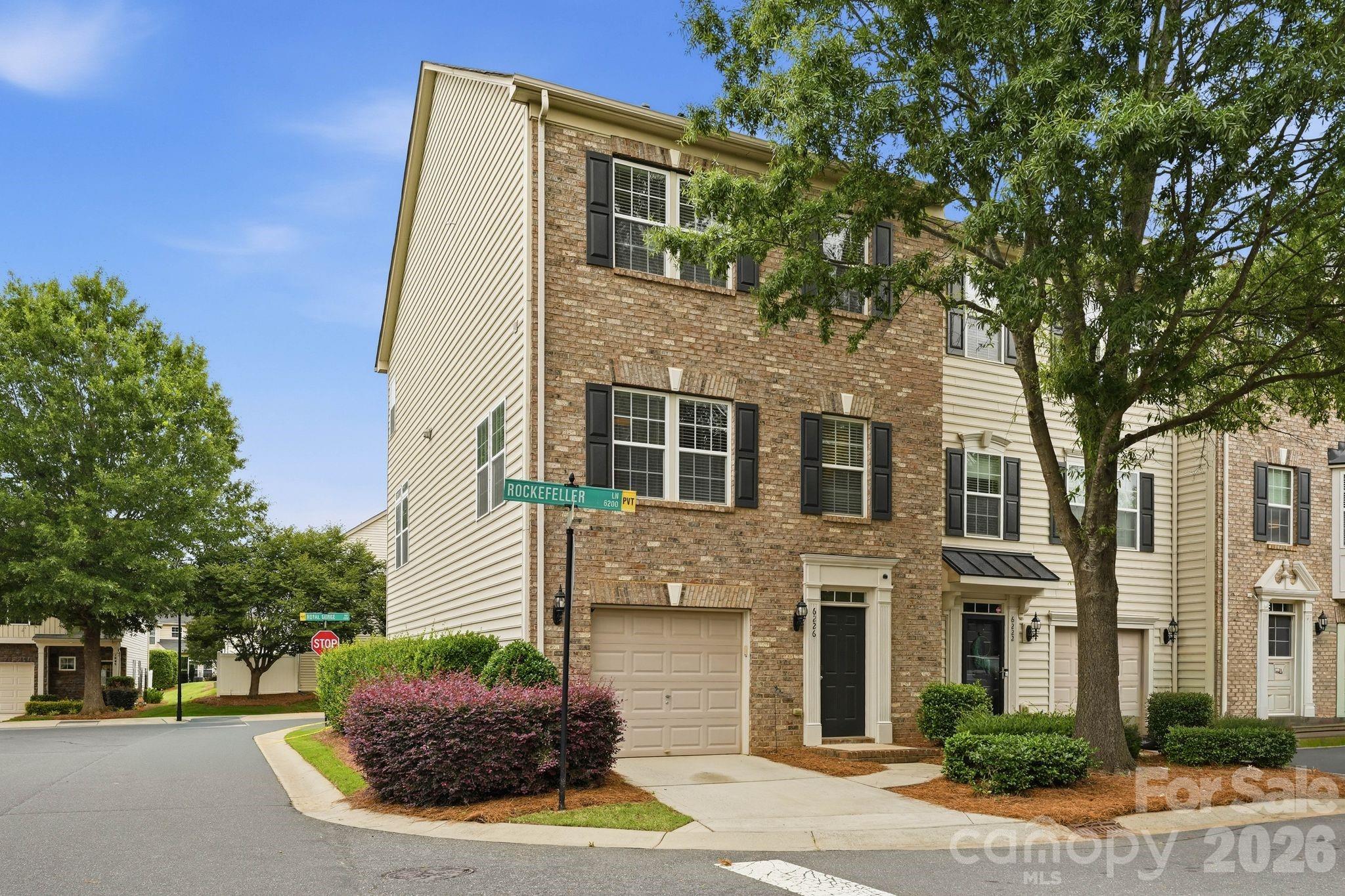 Photo 2 of 6226 Rockefeller Lane, Charlotte, NC