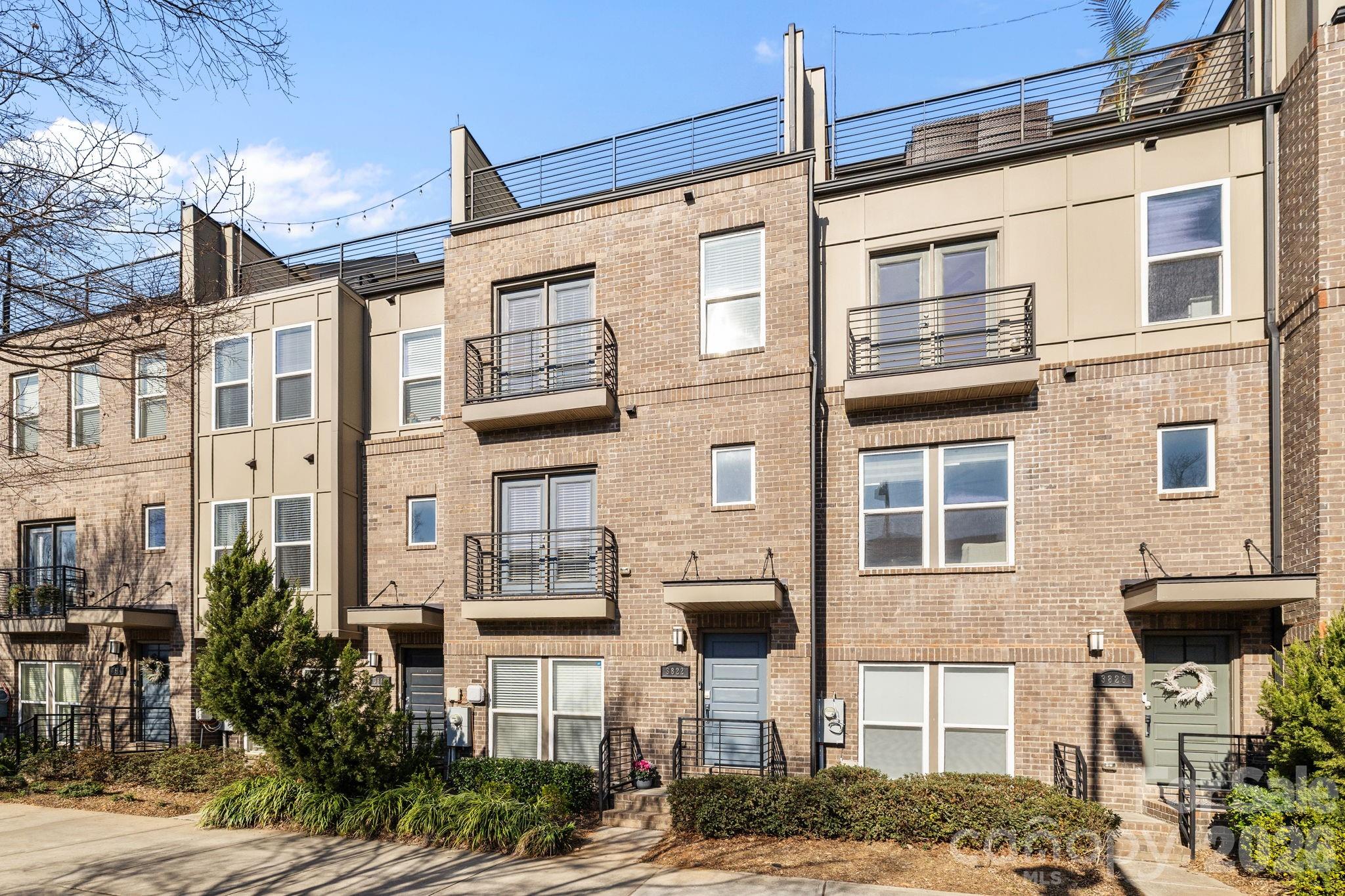 Photo 2 of 3822 Sky Haven Drive, Charlotte, NC
